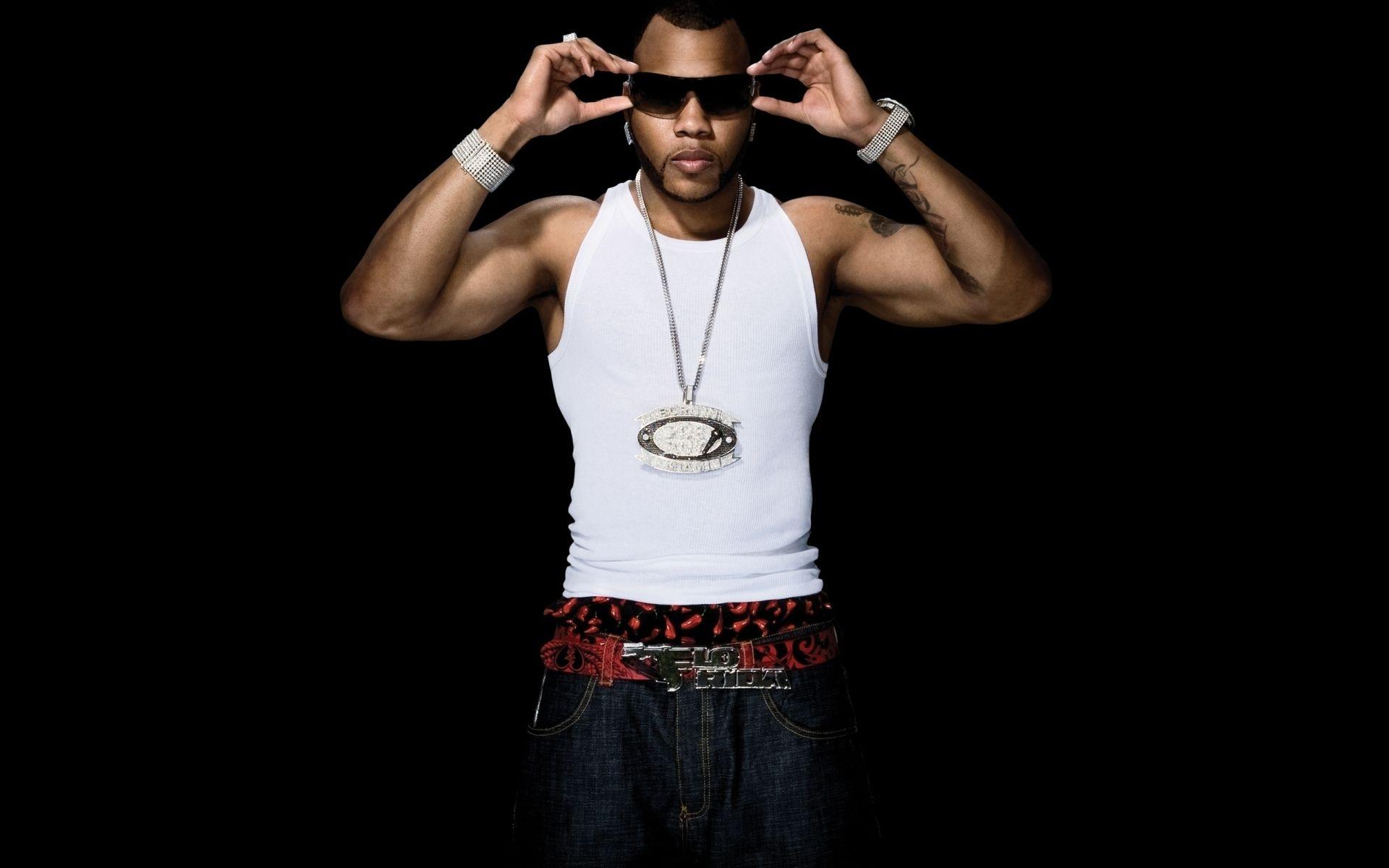 Flo Rida Wallpapers - Top Free Flo Rida Backgrounds - WallpaperAccess