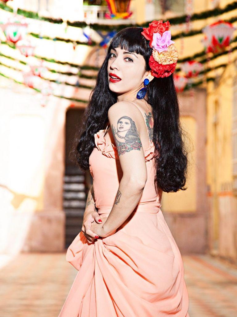 Mon Laferte Wallpapers - Top Free Mon Laferte Backgrounds - WallpaperAccess