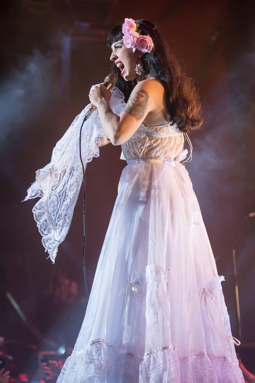 Mon Laferte Wallpapers - Top Free Mon Laferte Backgrounds - WallpaperAccess