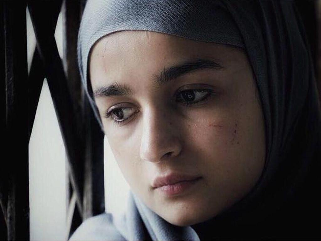 Gully Boy Wallpapers - Top Free Gully Boy Backgrounds - WallpaperAccess