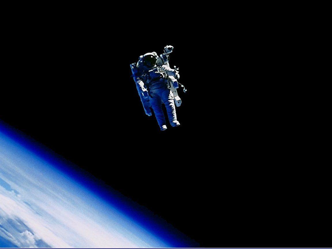 Space Walk Wallpapers - Top Free Space Walk Backgrounds - WallpaperAccess