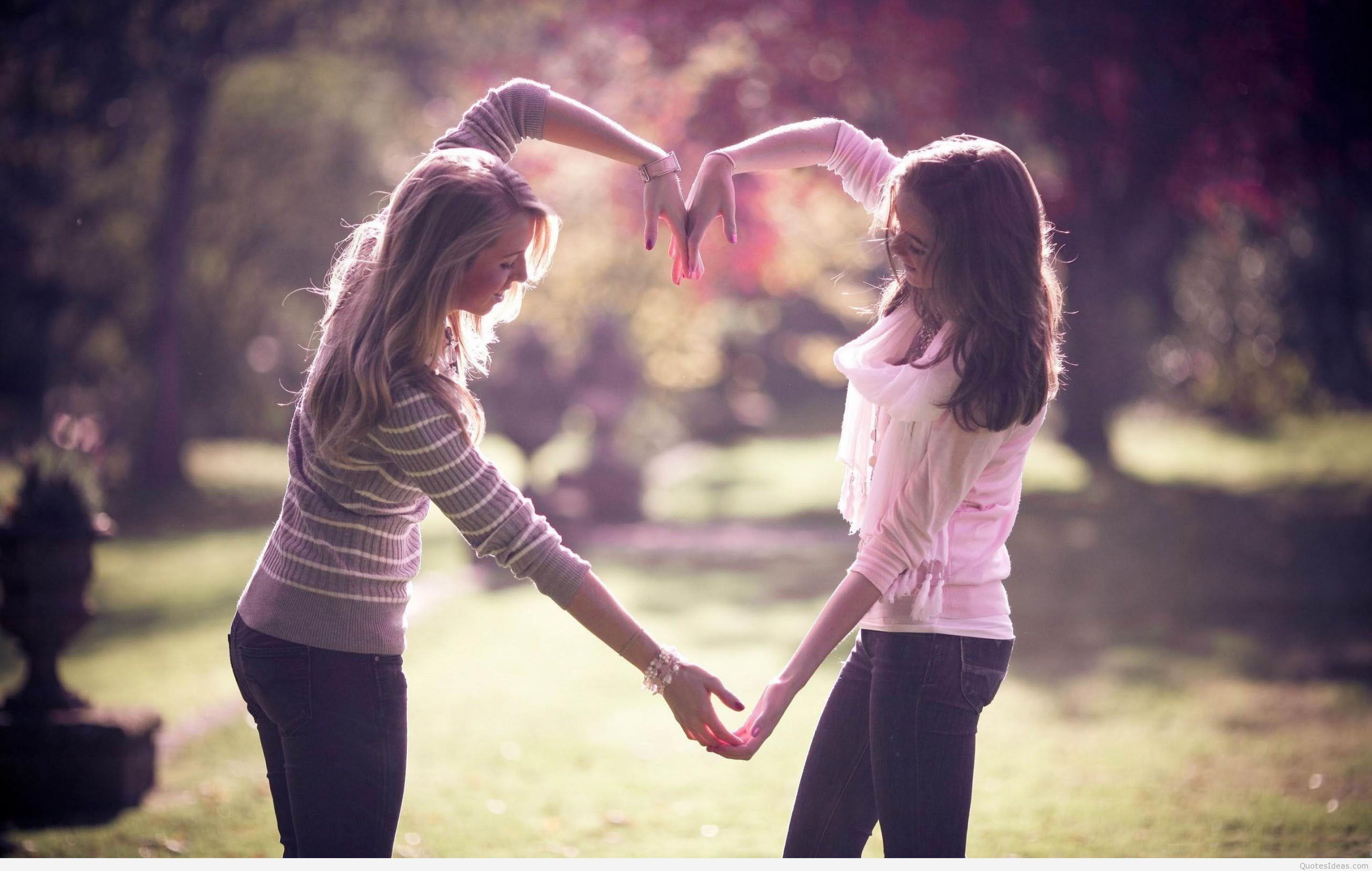 Girls Love Wallpapers - Top Free Girls Love Backgrounds - WallpaperAccess