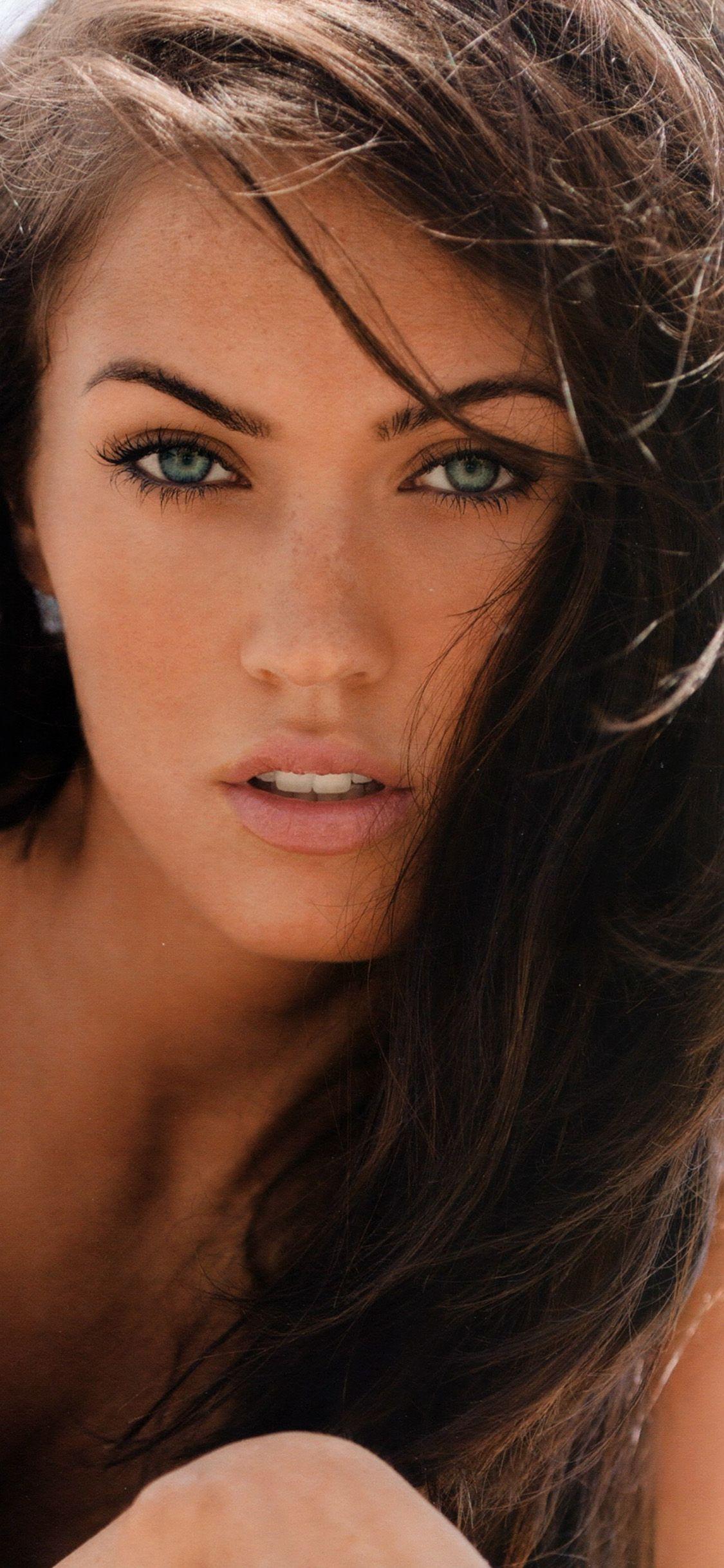 Megan Fox iPhone Wallpapers - Top Free Megan Fox iPhone Backgrounds - WallpaperAccess