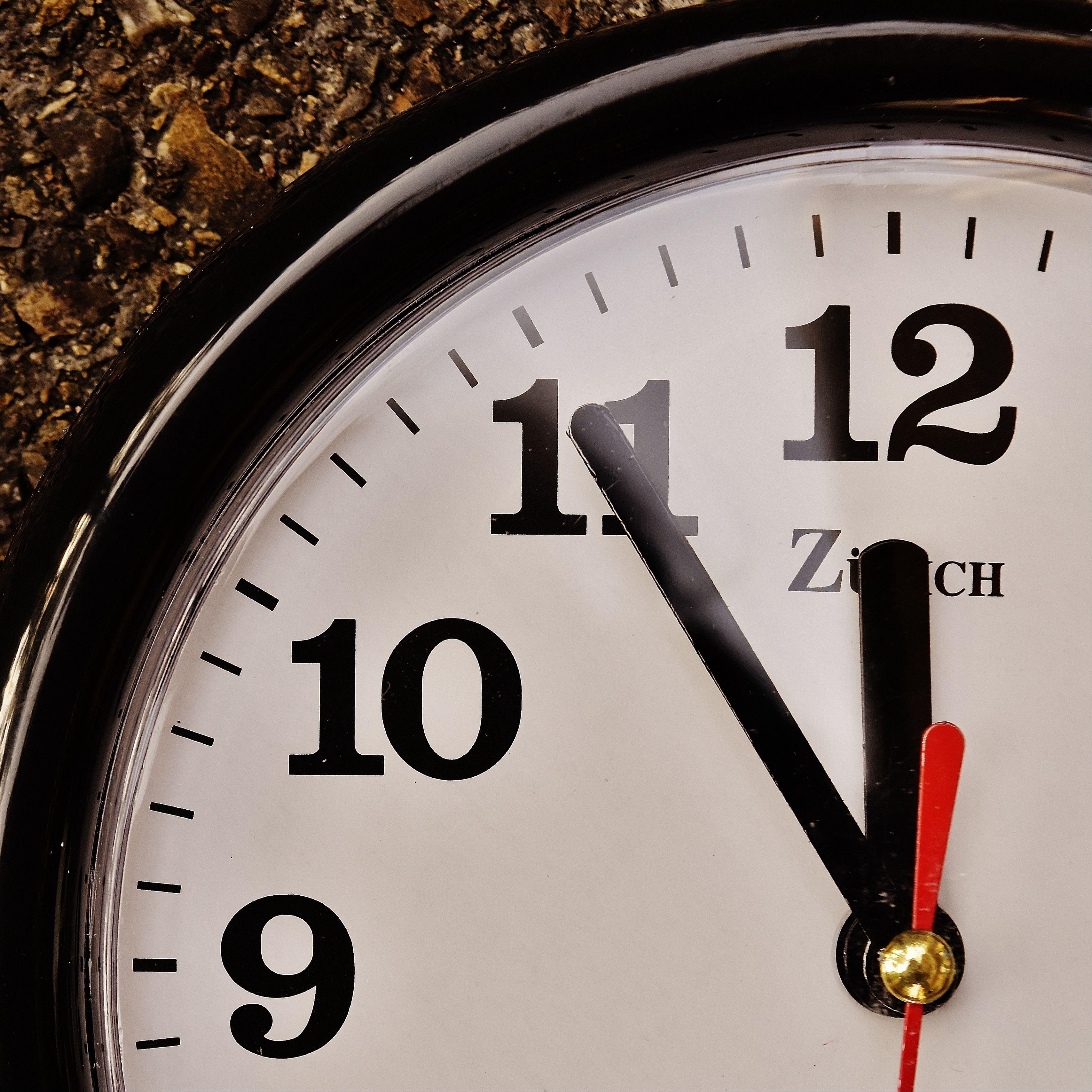 Watches HD Wallpapers - Top Free Watches HD Backgrounds - WallpaperAccess