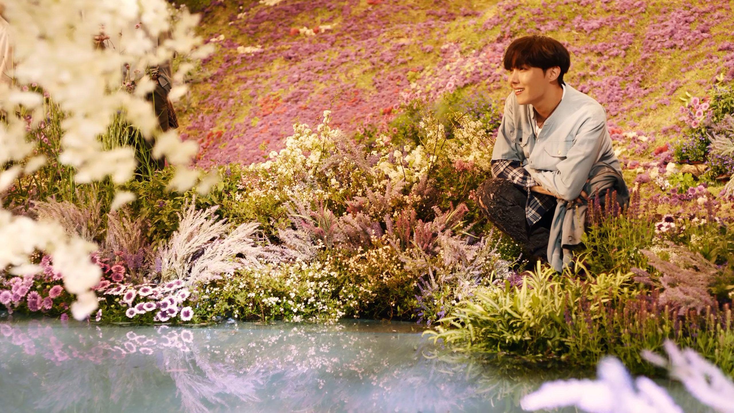 BTS Stay Gold Wallpapers - Top Free BTS Stay Gold Backgrounds ...