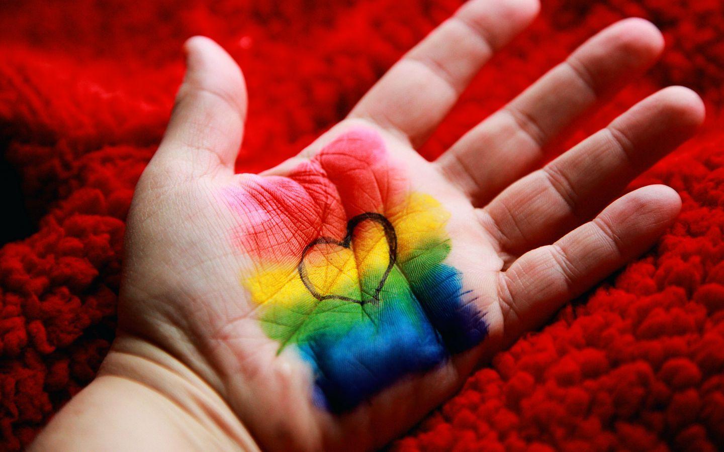 Hand Heart Wallpapers - Top Free Hand Heart Backgrounds - WallpaperAccess