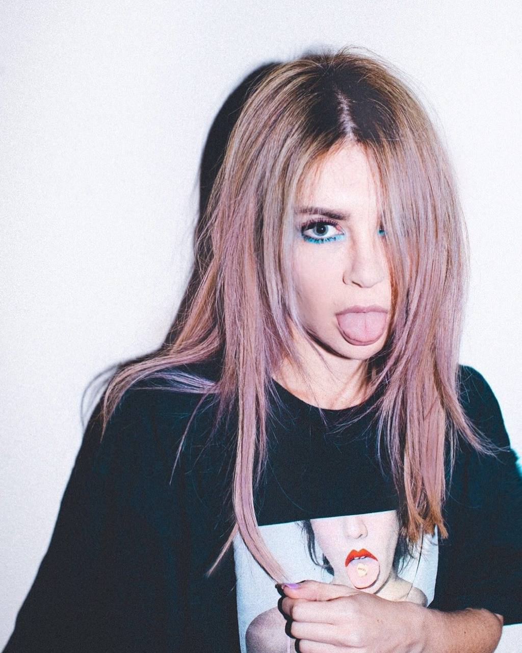 Alison Wonderland Wallpapers - Top Free Alison Wonderland Backgrounds ...