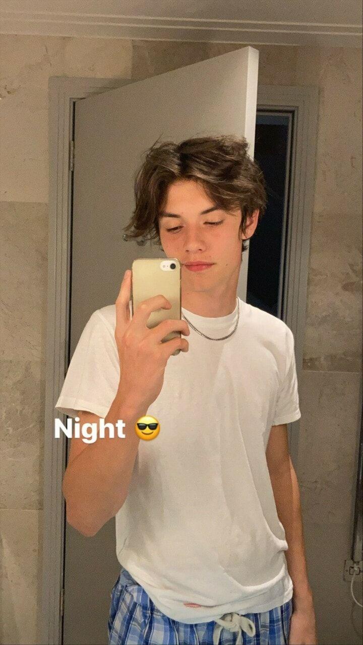 Louis Partridge Wallpapers - Top Free Louis Partridge Backgrounds ...