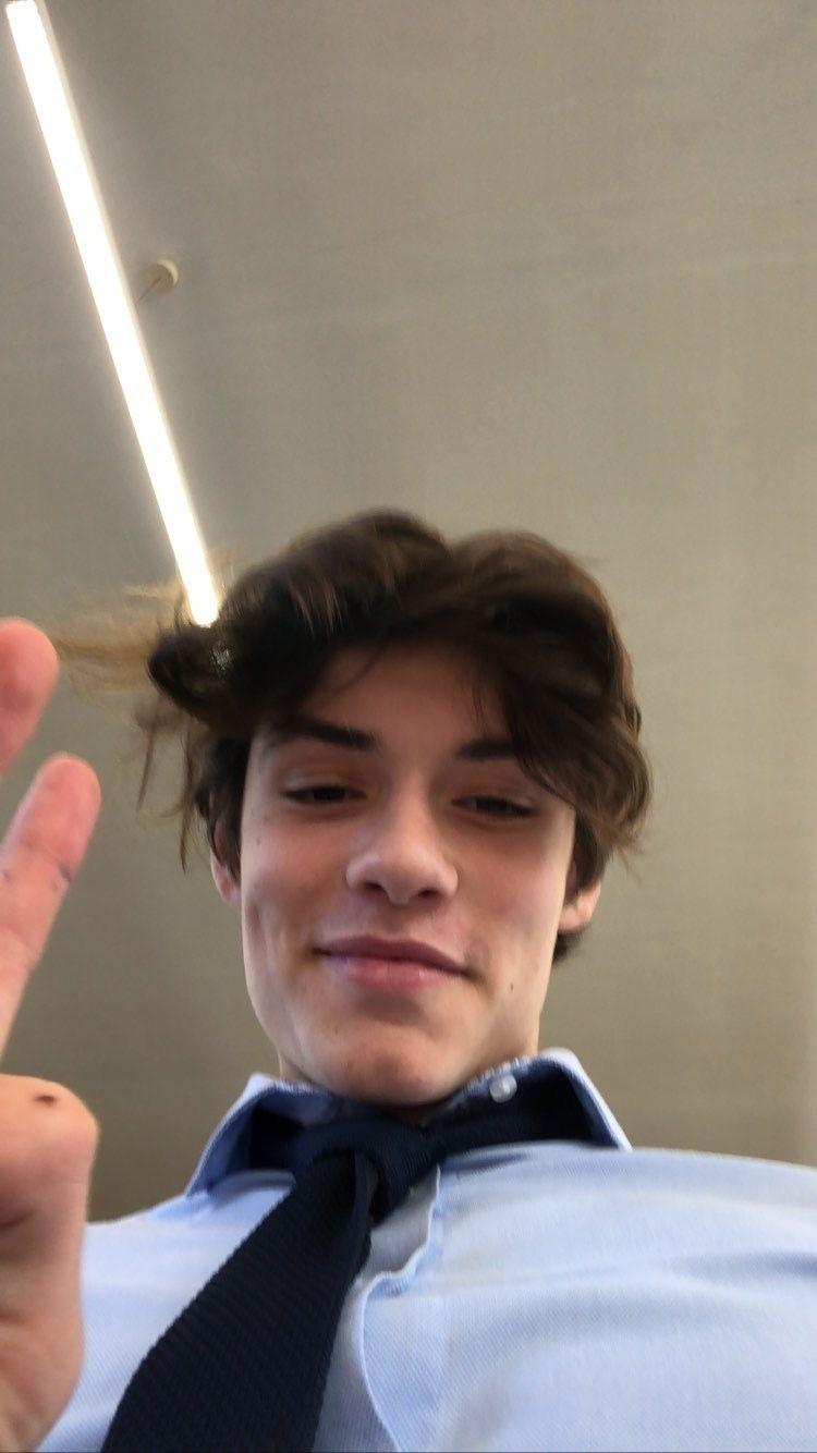 Louis Partridge Wallpapers - Top Free Louis Partridge Backgrounds ...