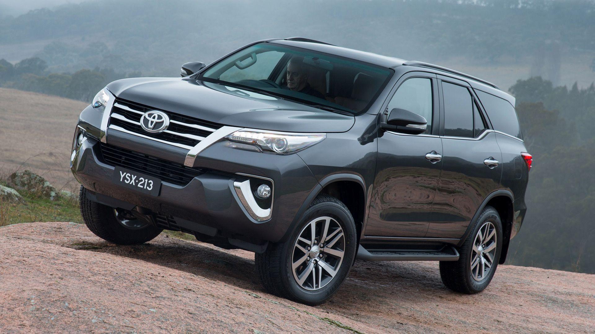 Fortuner Car Wallpapers - Top Free Fortuner Car Backgrounds ...