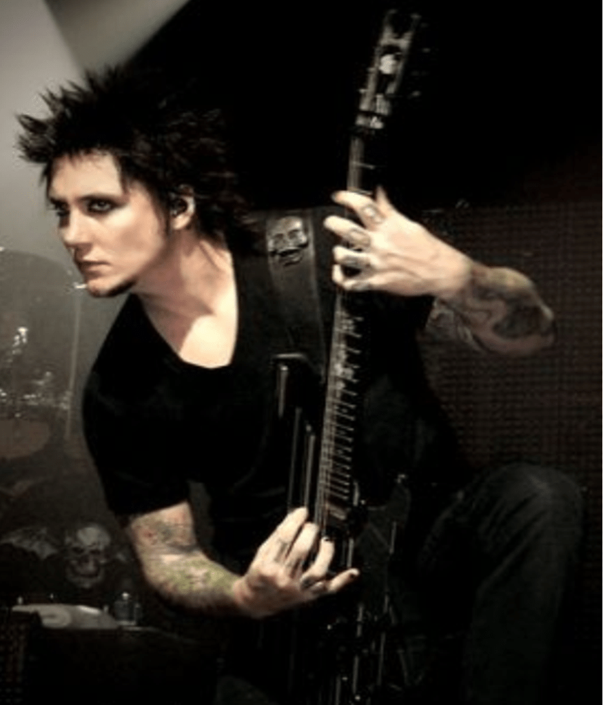 Synyster Gates Wallpapers - Top Free Synyster Gates Backgrounds ...