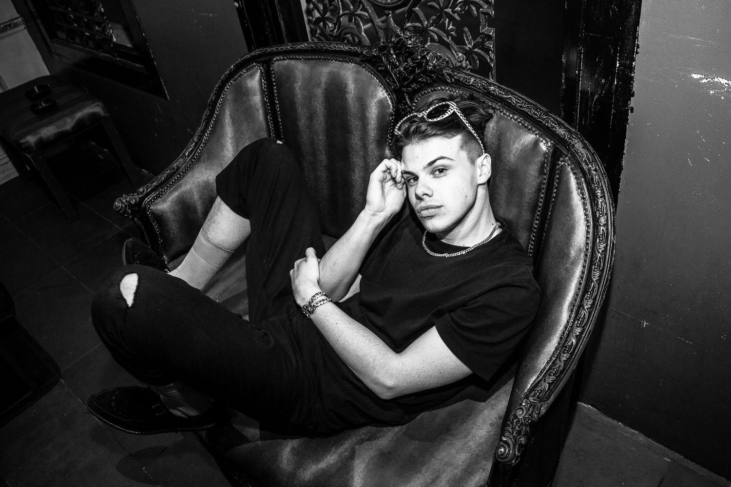 Yungblud HD Wallpapers - Top Free Yungblud HD Backgrounds - WallpaperAccess