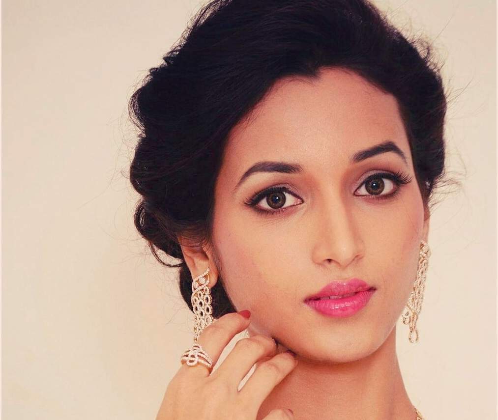 Srinidhi Shetty Wallpapers - Top Free Srinidhi Shetty Backgrounds ...