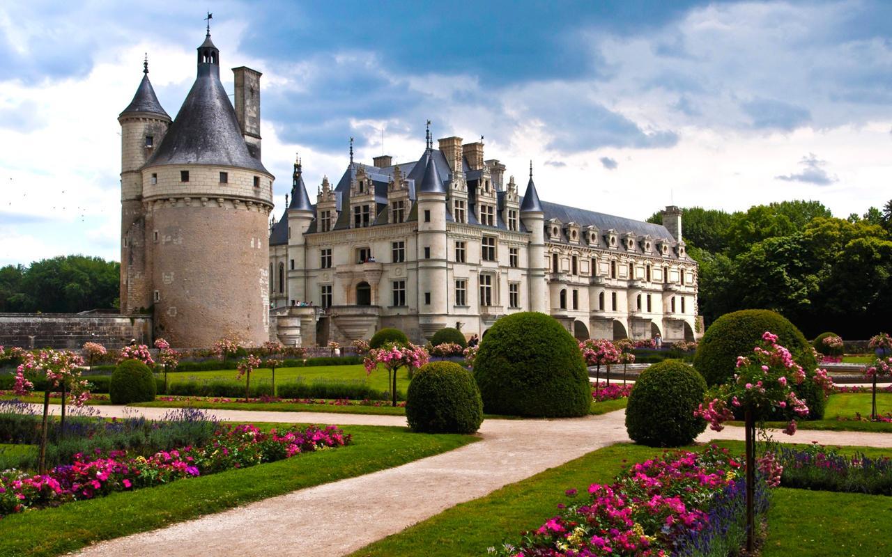 Castle Garden Wallpapers - Top Free Castle Garden Backgrounds ...