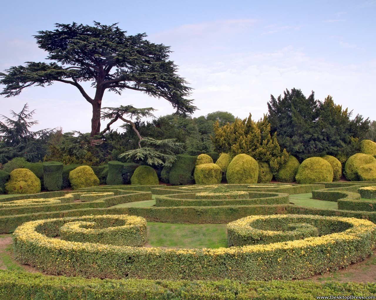Castle Garden Wallpapers - Top Free Castle Garden Backgrounds ...