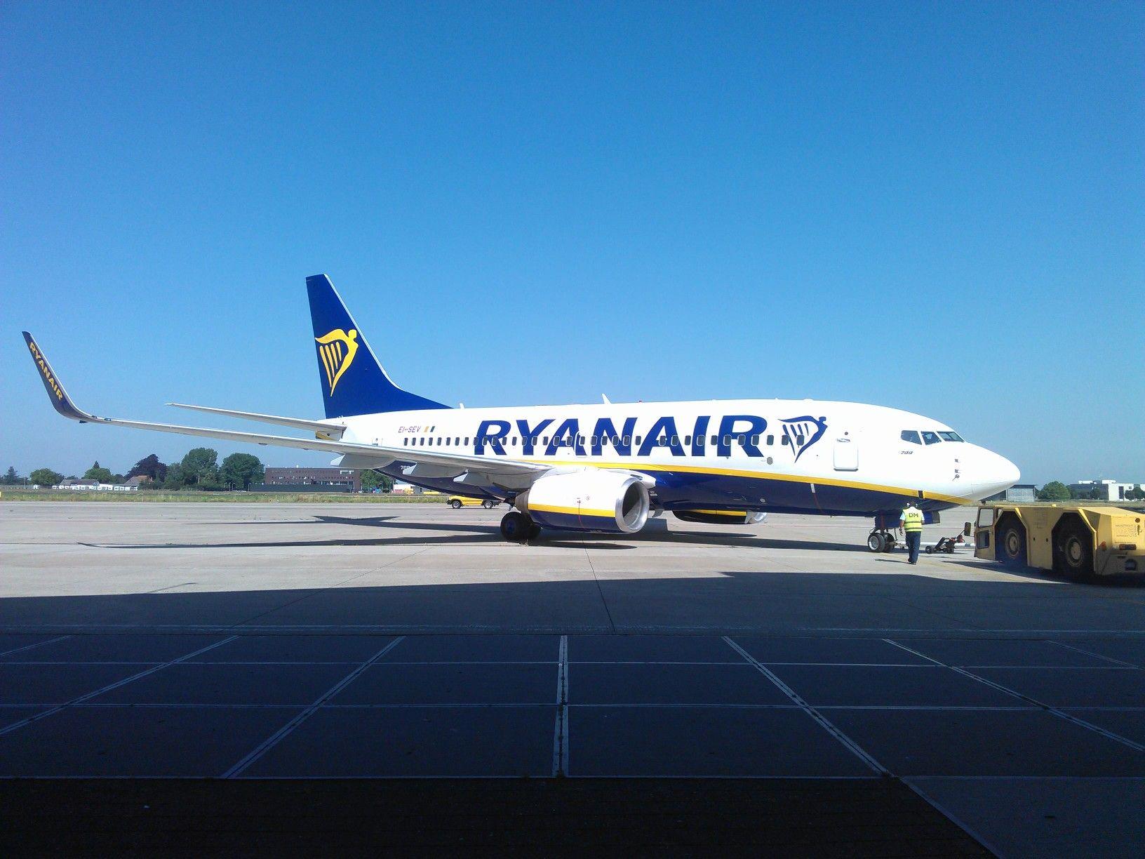 Ryanair Wallpapers - Top Free Ryanair Backgrounds - WallpaperAccess