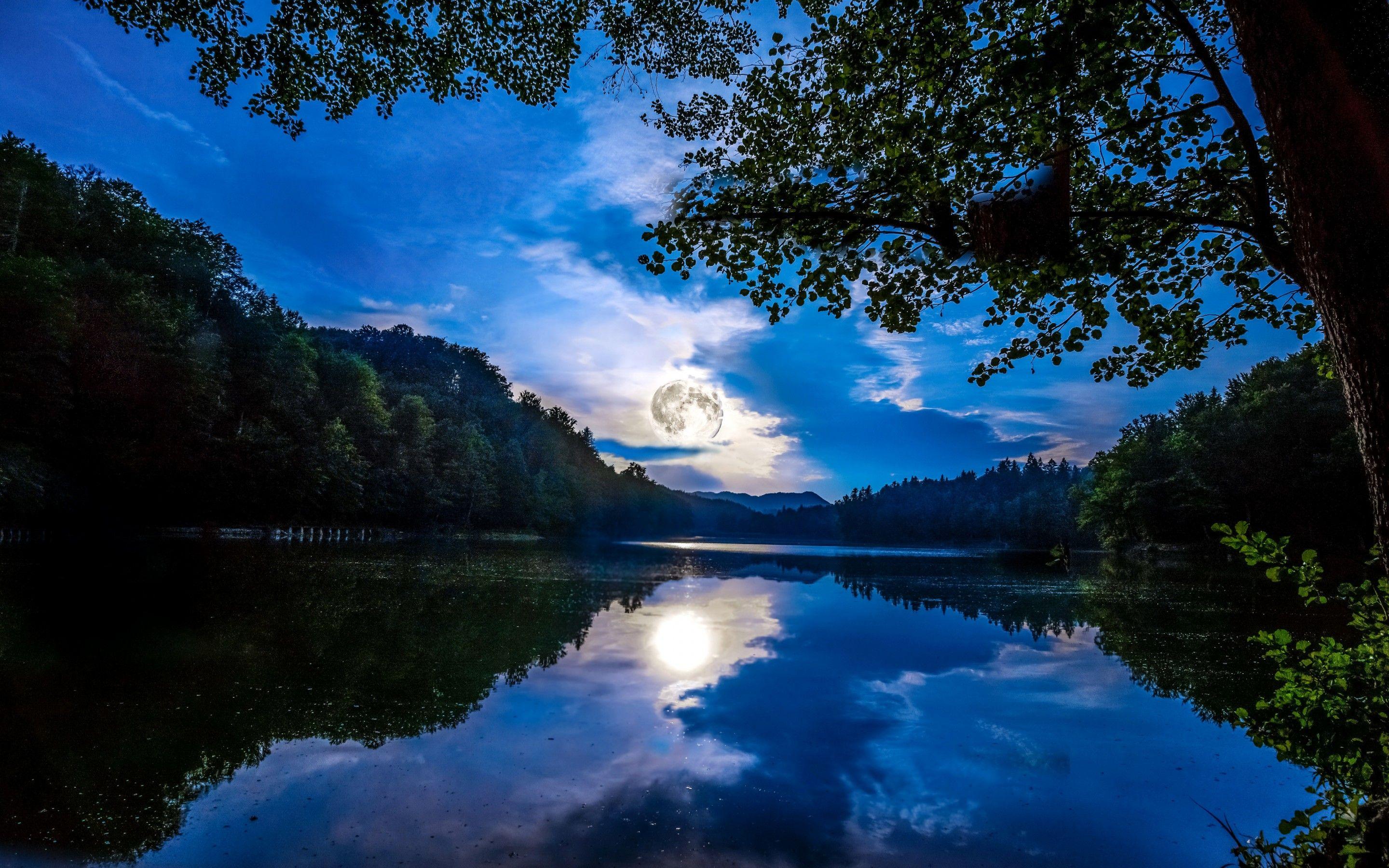 Moon Lake Wallpapers - Top Free Moon Lake Backgrounds - WallpaperAccess
