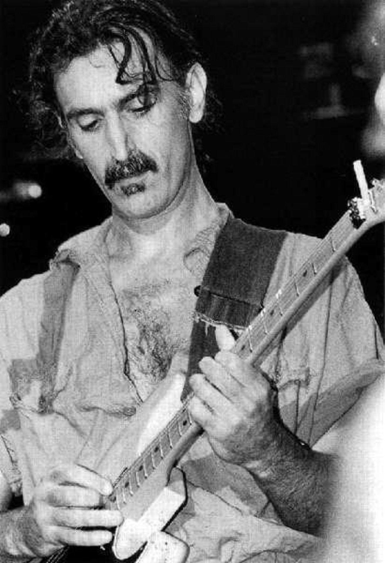 Frank Zappa Wallpapers - Top Free Frank Zappa Backgrounds - WallpaperAccess