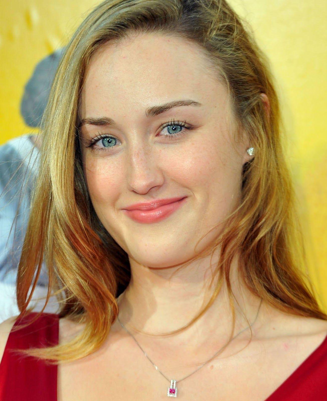 Ashley Johnson Wallpapers - Top Free Ashley Johnson Backgrounds ...