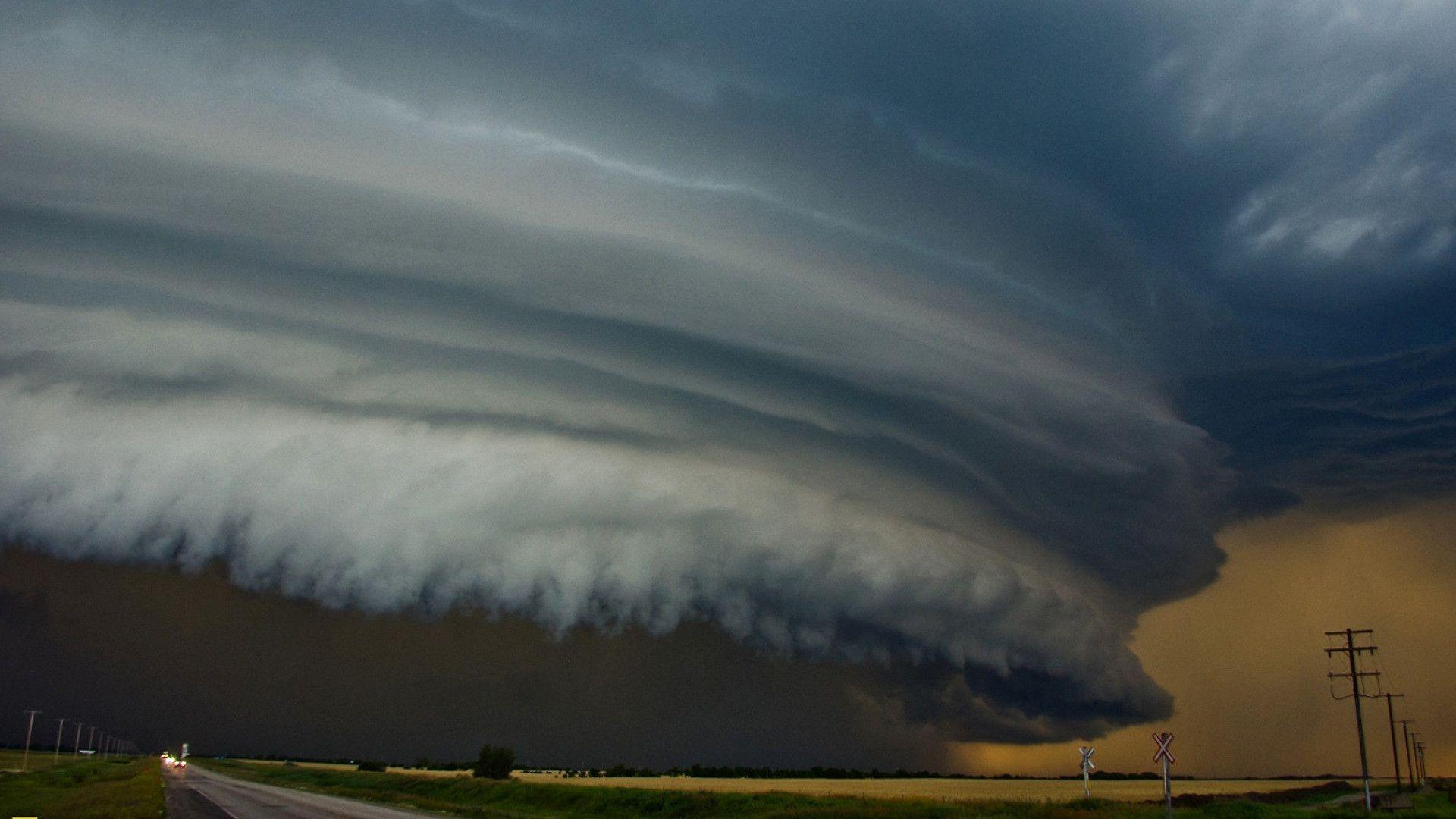 Tornado Wallpapers - Top Free Tornado Backgrounds - WallpaperAccess