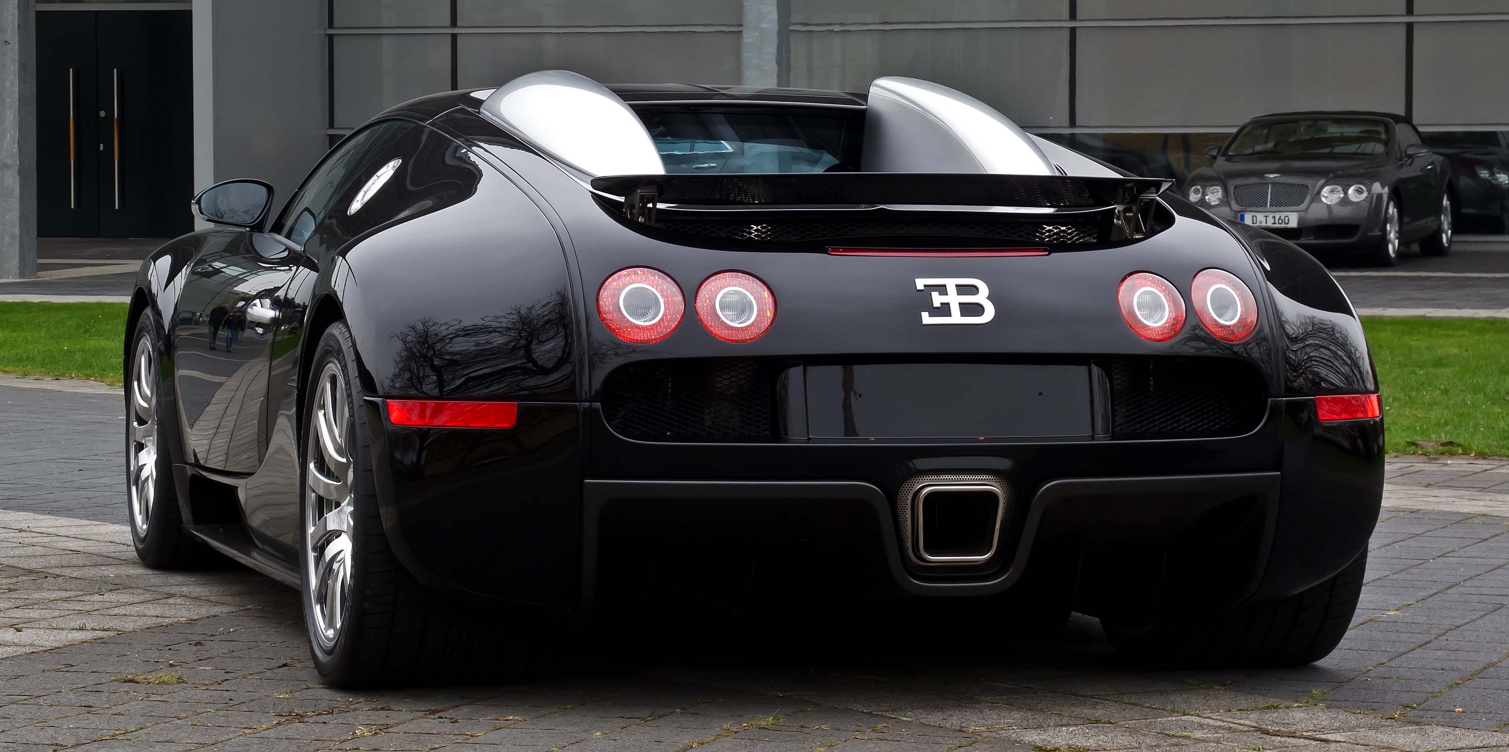 Black Bugatti Veyron Wallpapers - Top Free Black Bugatti Veyron ...