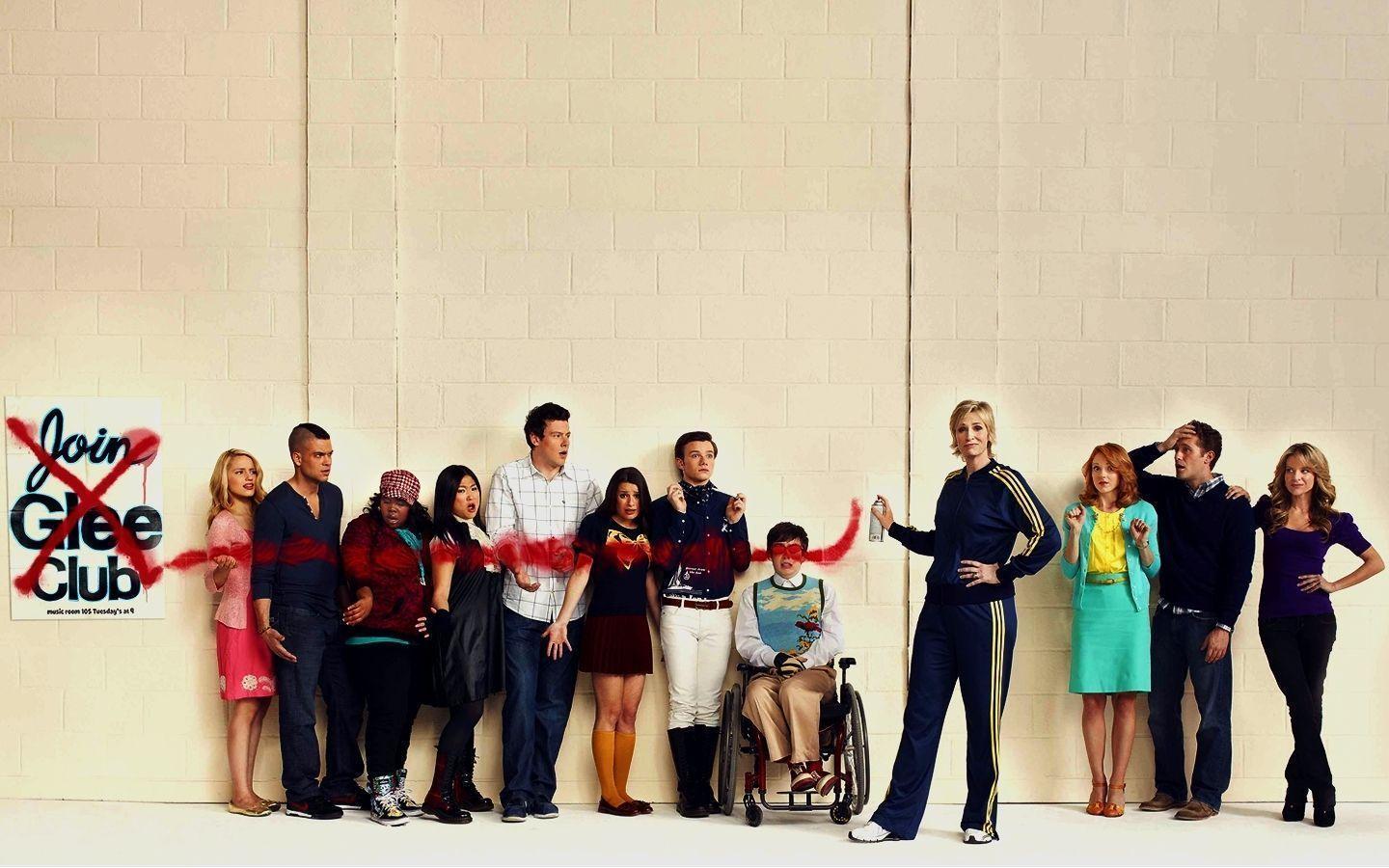 Glee Cast Wallpapers - Top Free Glee Cast Backgrounds - WallpaperAccess
