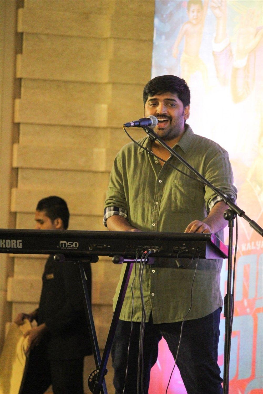 Dharala Prabhu Wallpapers - Top Free Dharala Prabhu Backgrounds - WallpaperAccess