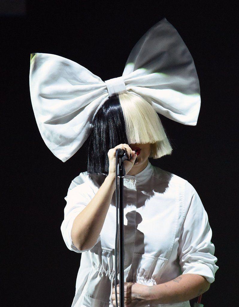 Sia Singer Wallpapers - Top Free Sia Singer Backgrounds - WallpaperAccess