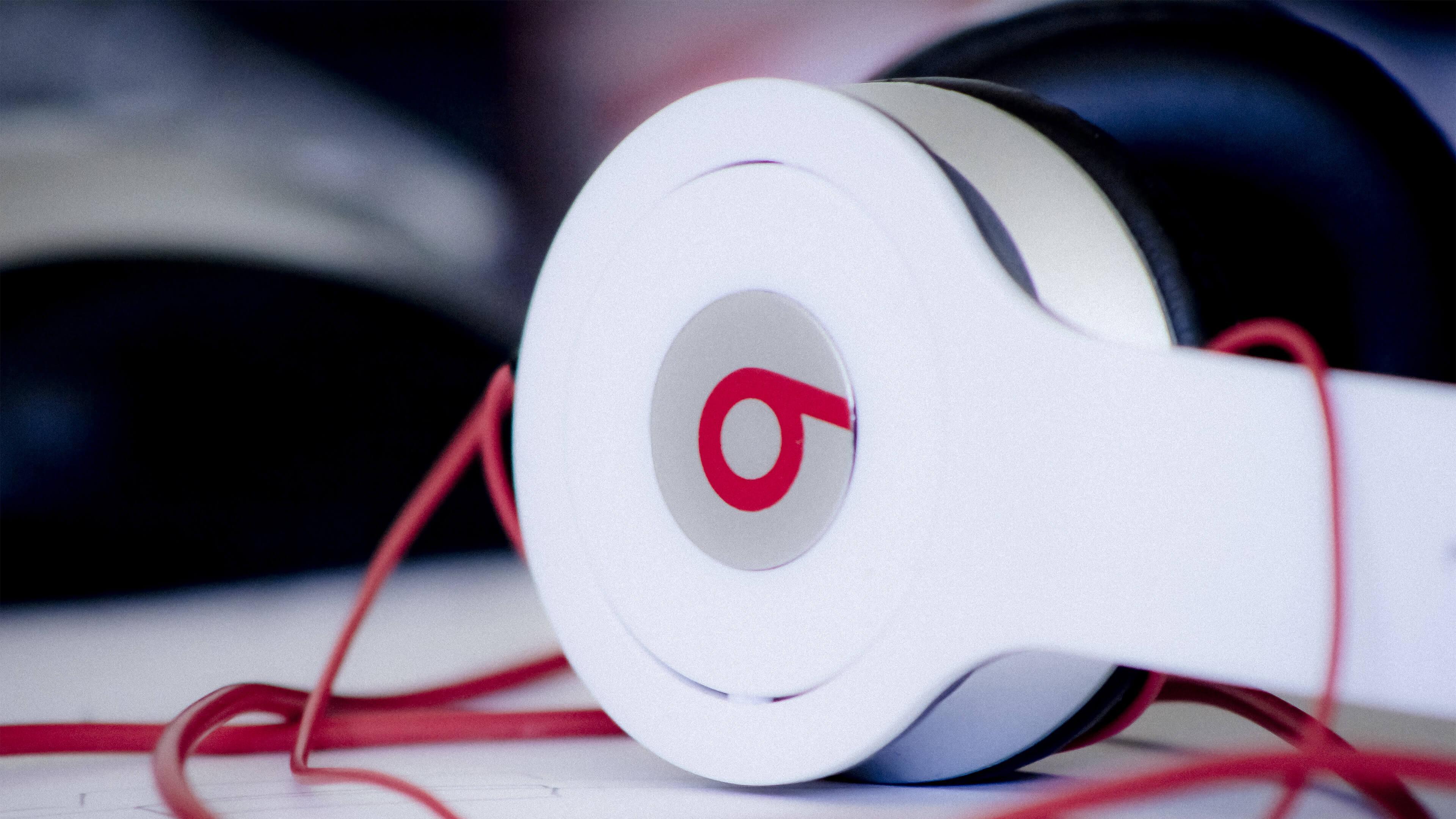 Beats Headphones Wallpapers - Top Free Beats Headphones Backgrounds ...