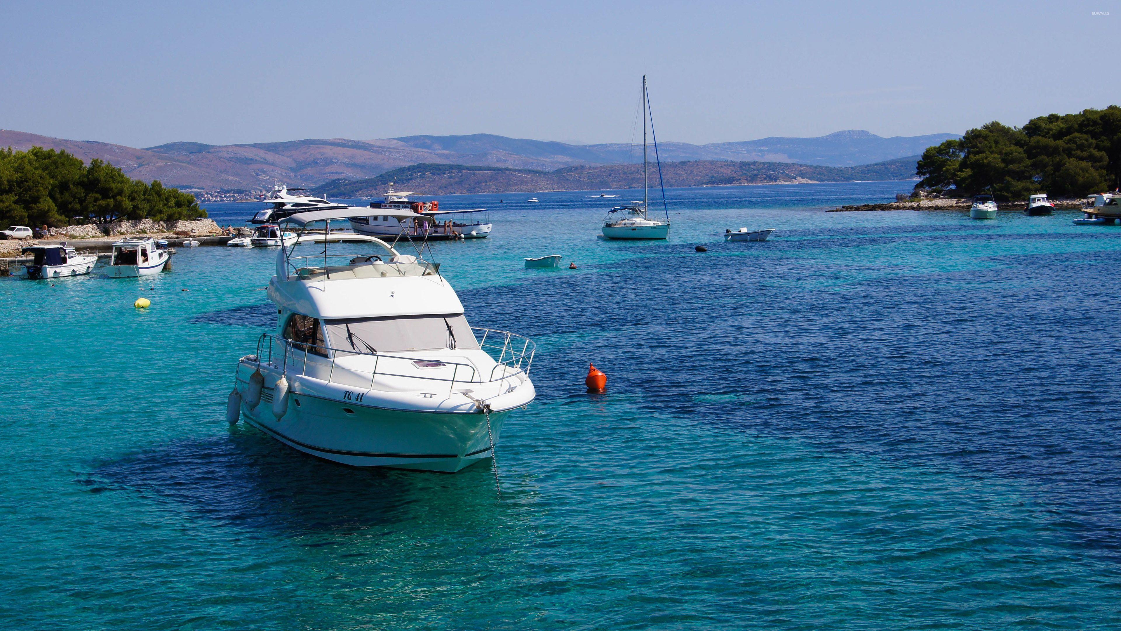 Small Boat Wallpapers - Top Free Small Boat Backgrounds - WallpaperAccess