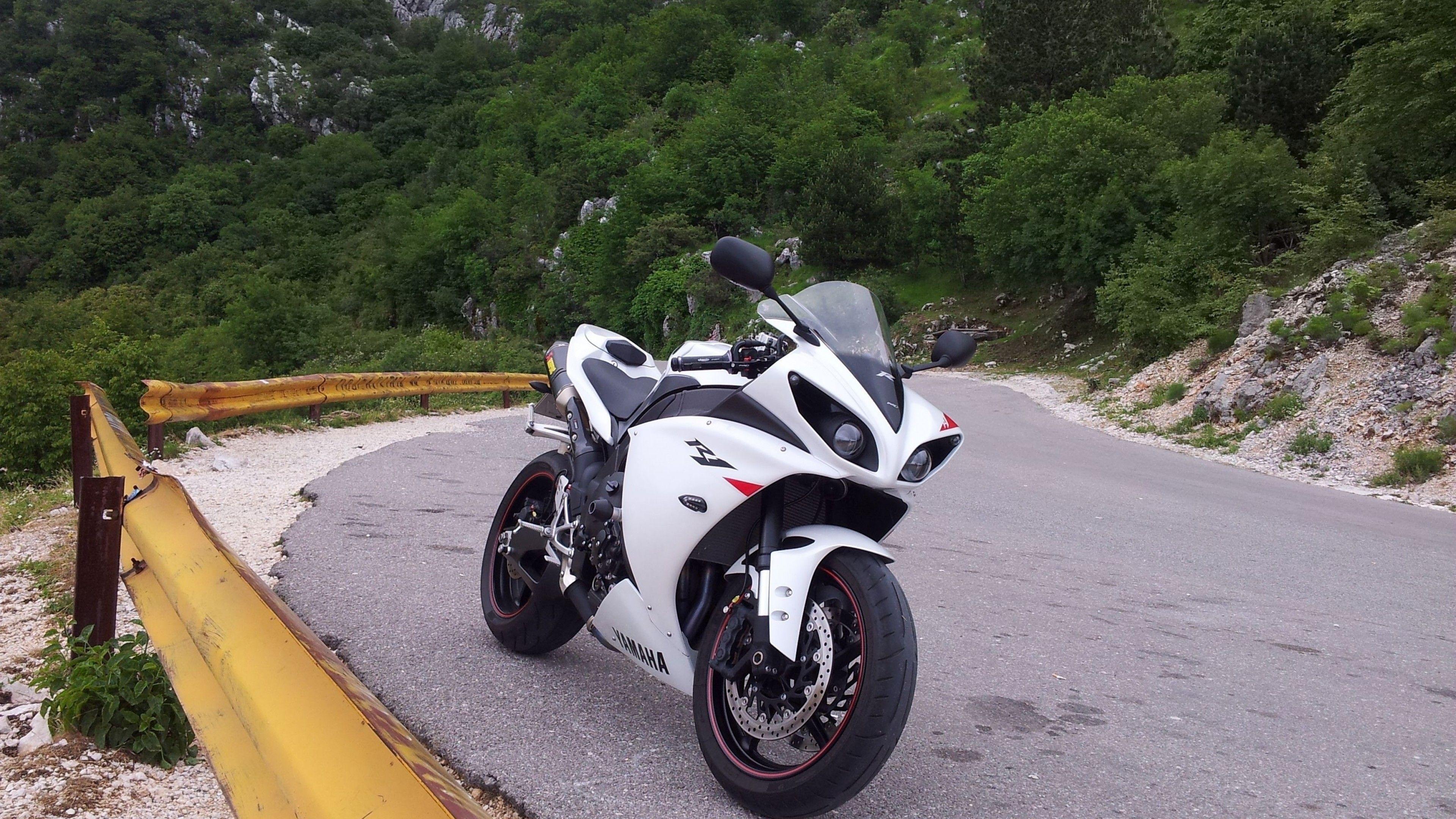 Yamaha R1 4K Wallpapers - Top Free Yamaha R1 4K Backgrounds ...