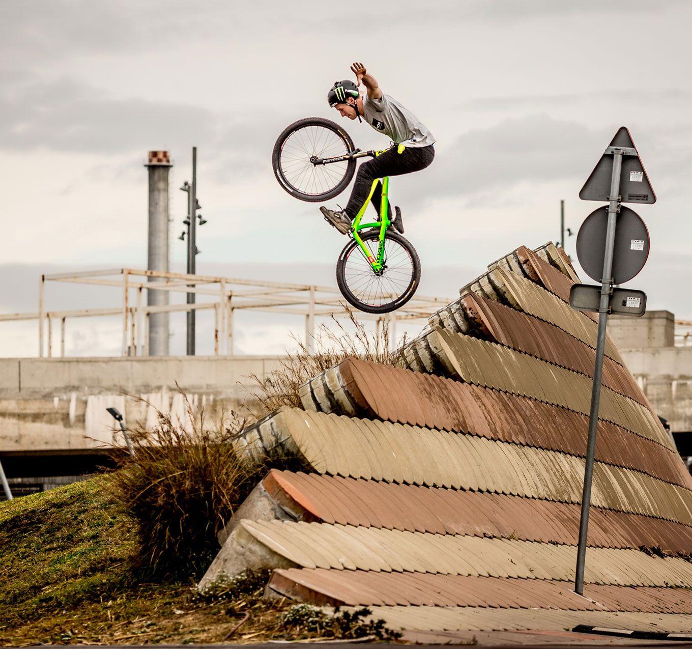 Dirt Jump Wallpapers - Top Free Dirt Jump Backgrounds - WallpaperAccess