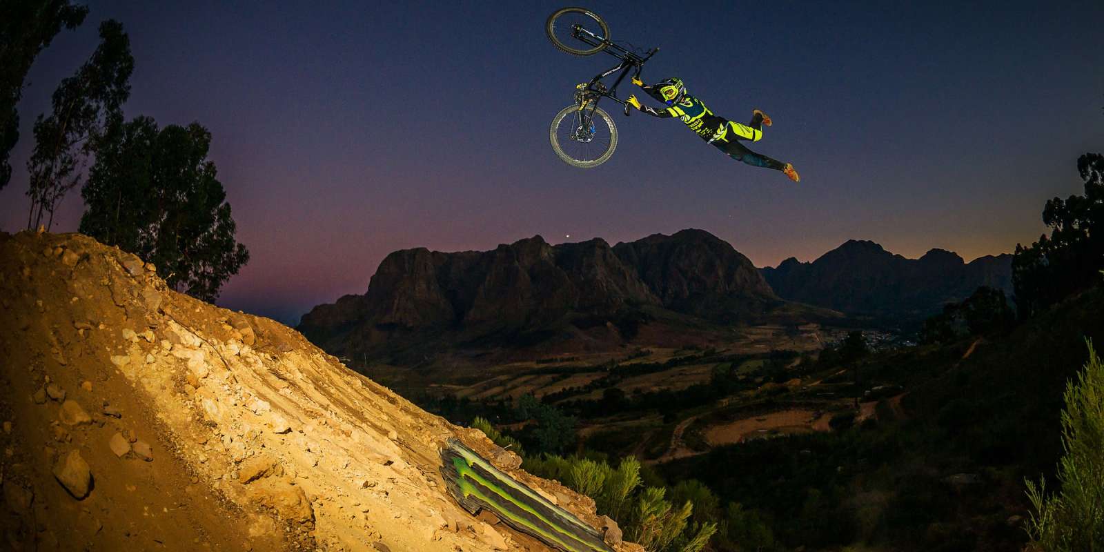 Dirt Jump Wallpapers - Top Free Dirt Jump Backgrounds - WallpaperAccess