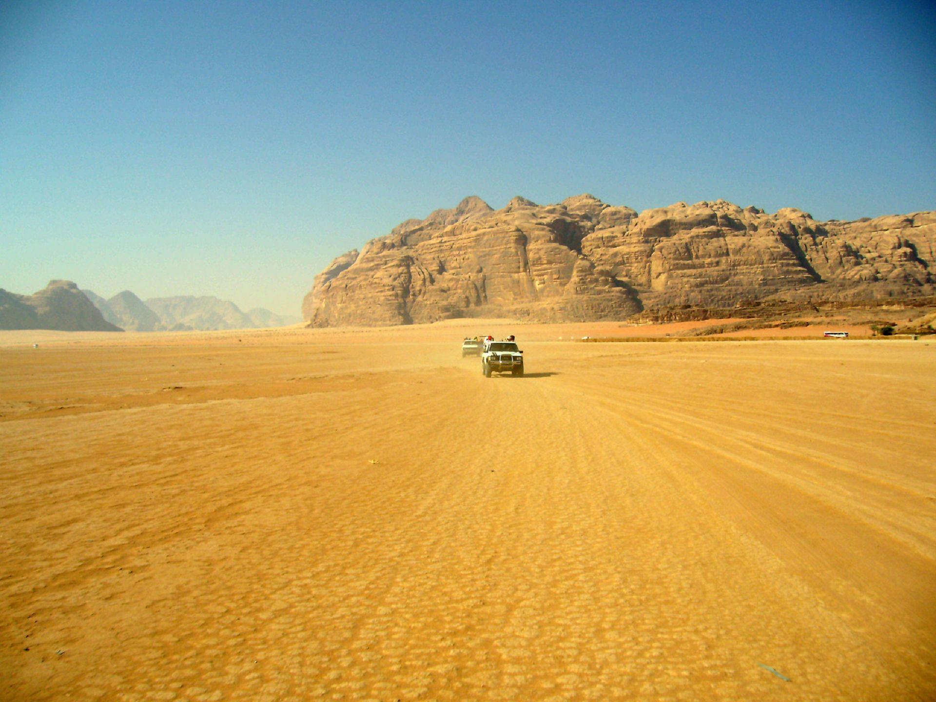Wadi Rum Wallpapers - Top Free Wadi Rum Backgrounds - WallpaperAccess
