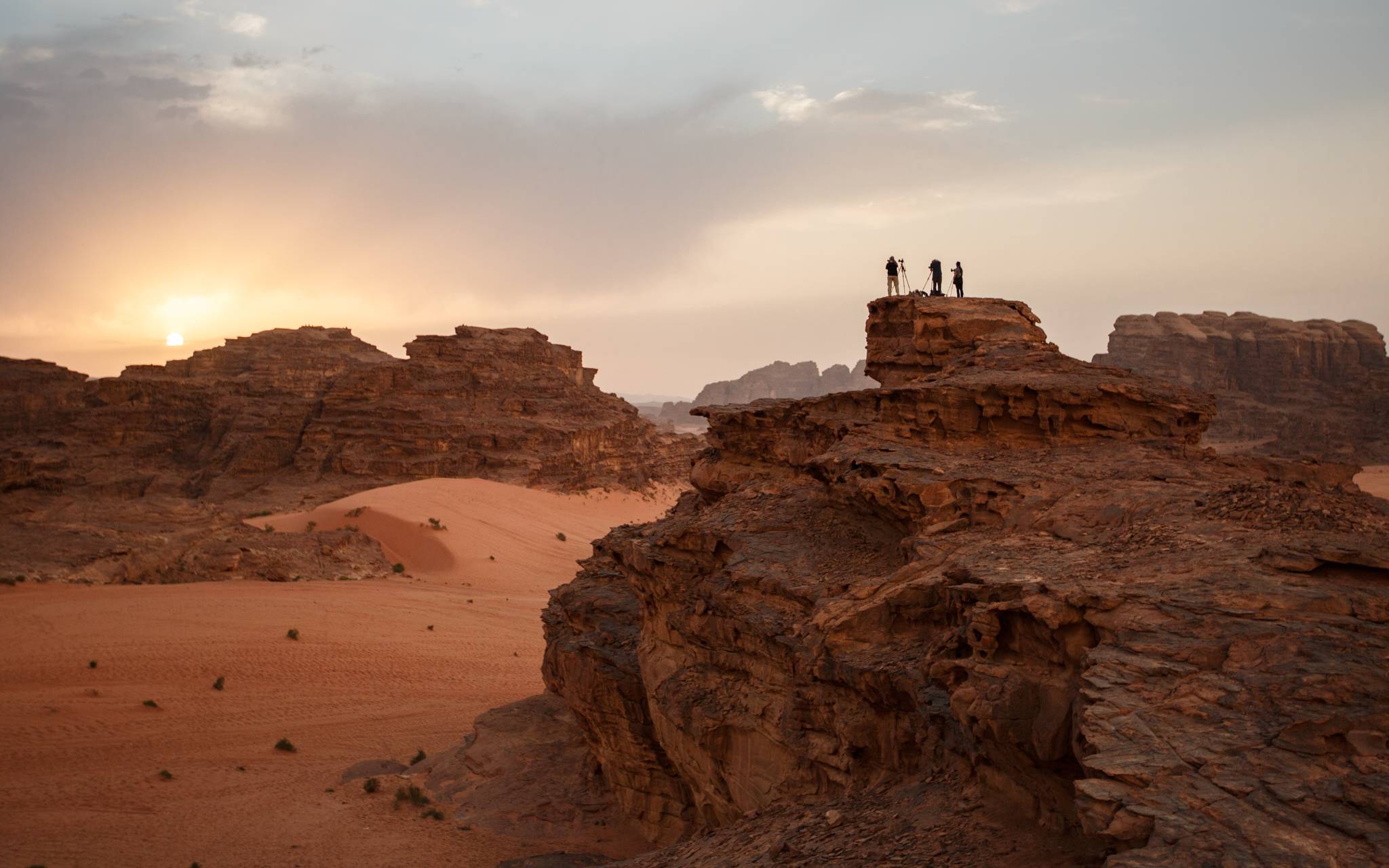 Wadi Rum Wallpapers - Top Free Wadi Rum Backgrounds - WallpaperAccess