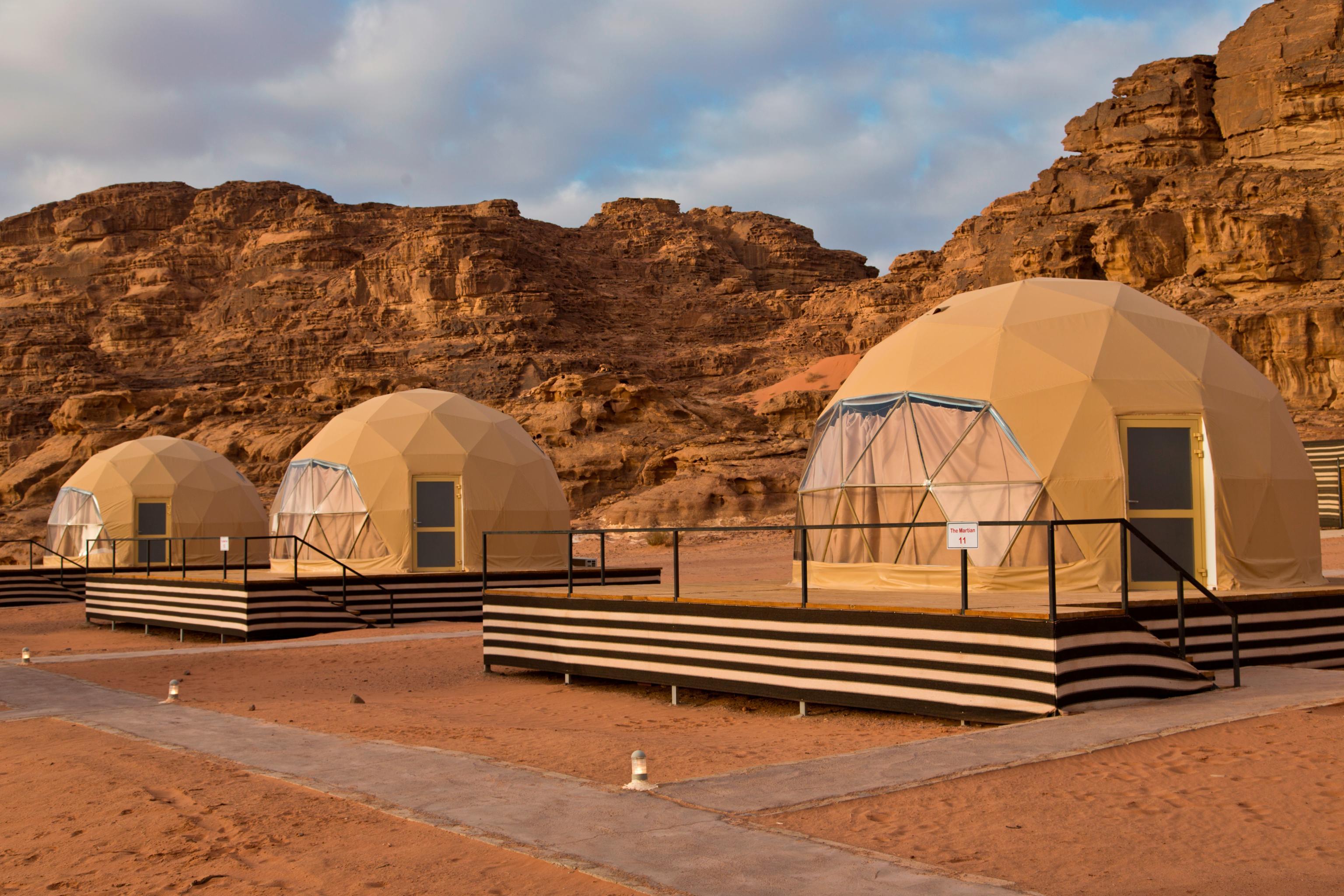 Wadi Rum Wallpapers - Top Free Wadi Rum Backgrounds - WallpaperAccess