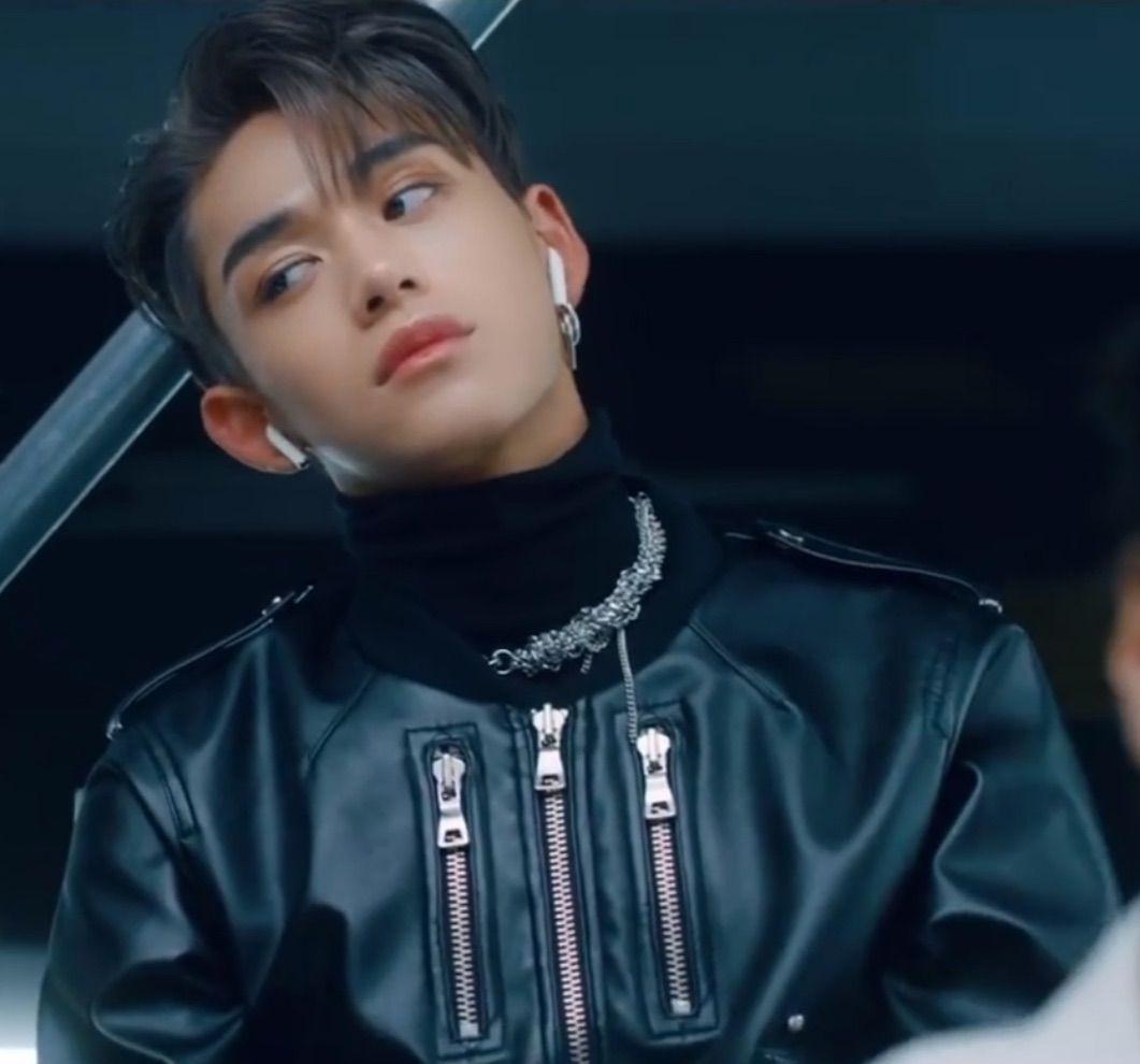 Wong Yukhei Wallpapers - Top Free Wong Yukhei Backgrounds - WallpaperAccess