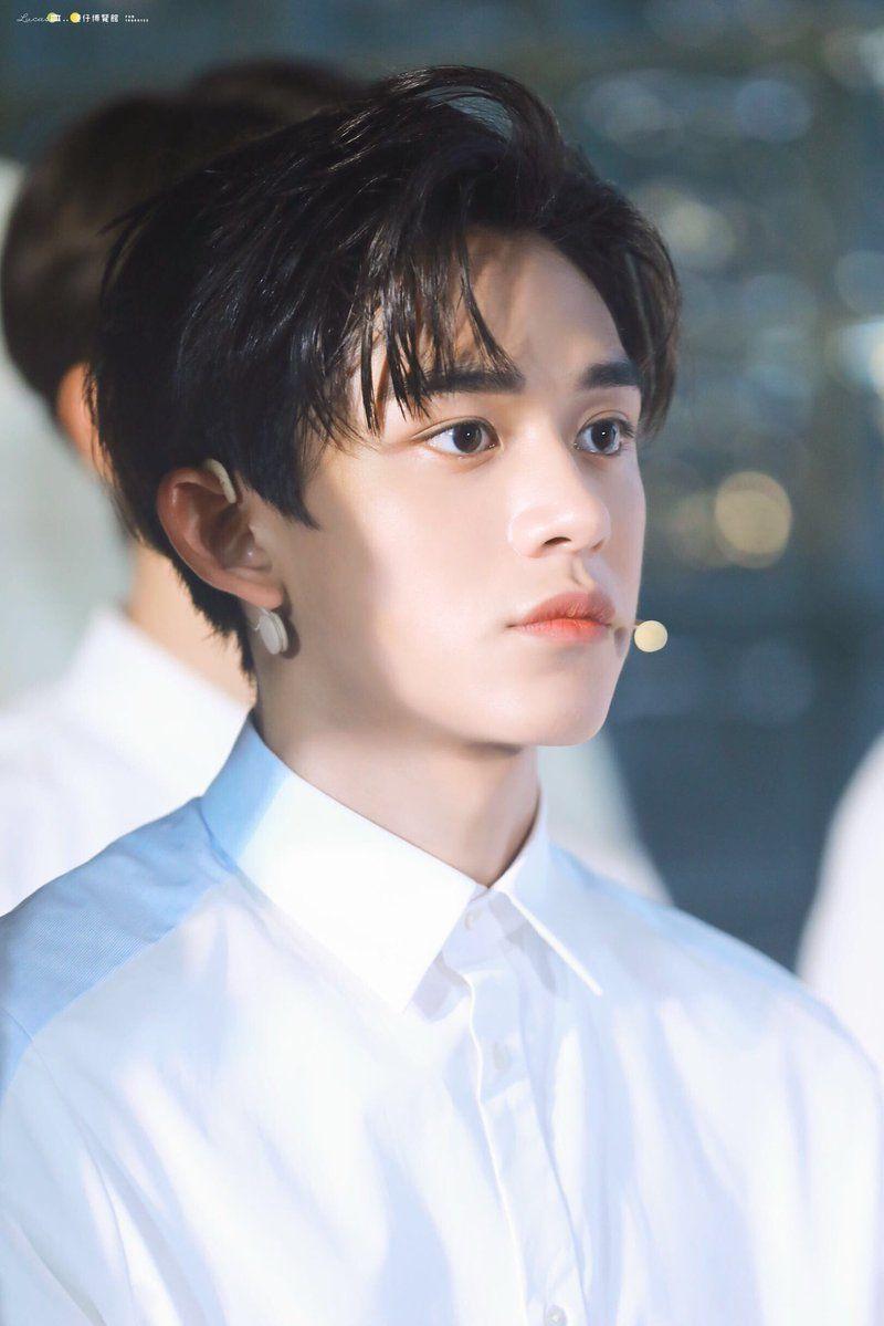 Wong Yukhei Wallpapers - Top Free Wong Yukhei Backgrounds - WallpaperAccess