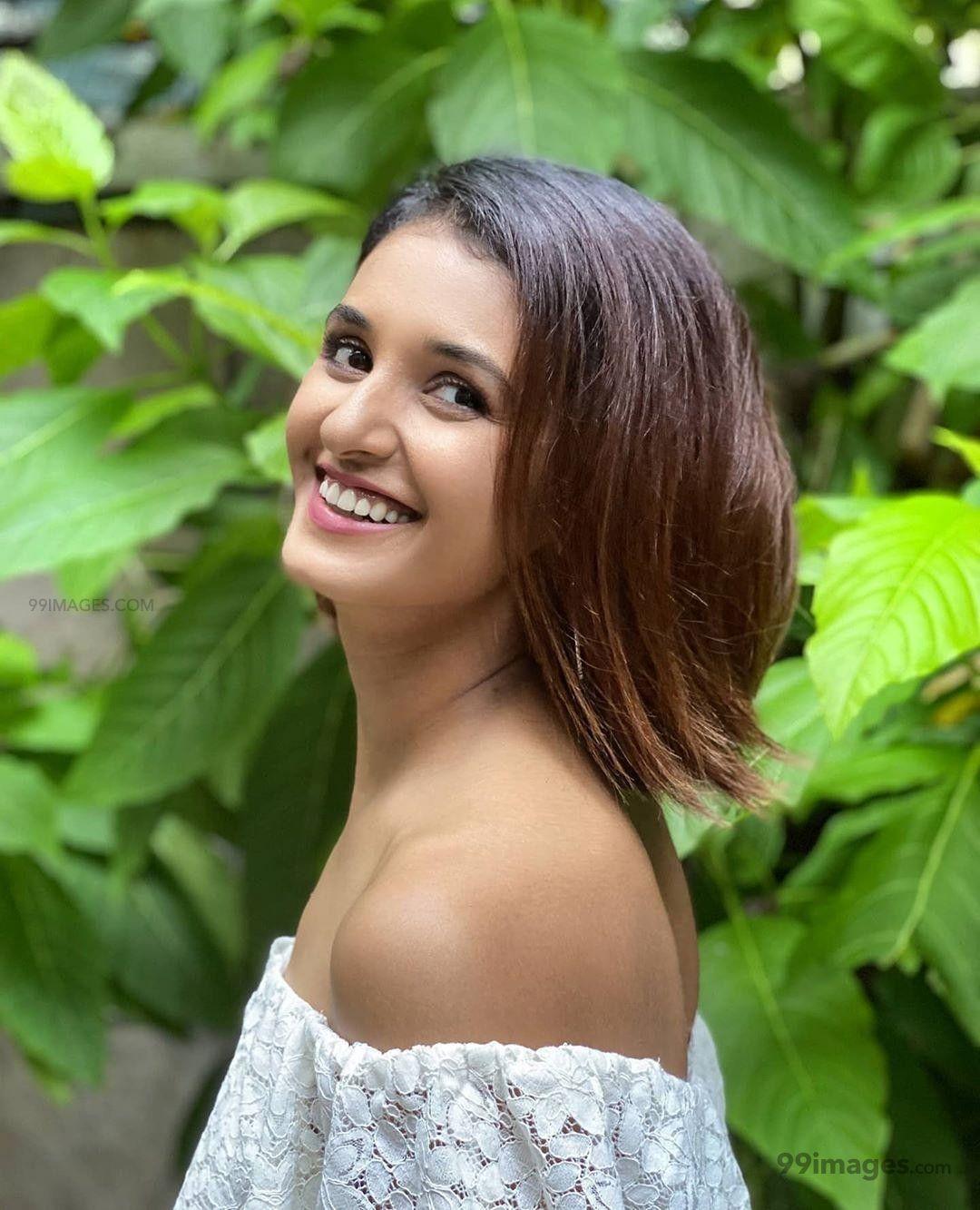 Shakti Mohan Wallpapers - Top Free Shakti Mohan Backgrounds ...