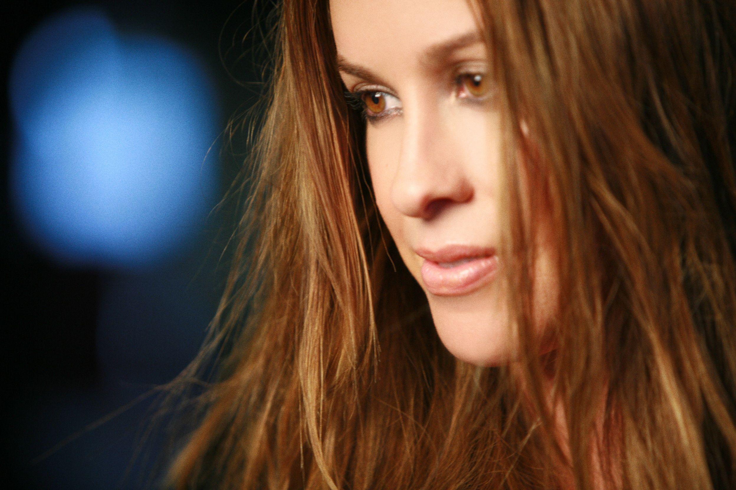 Alanis Morissette Wallpapers - Top Free Alanis Morissette Backgrounds ...