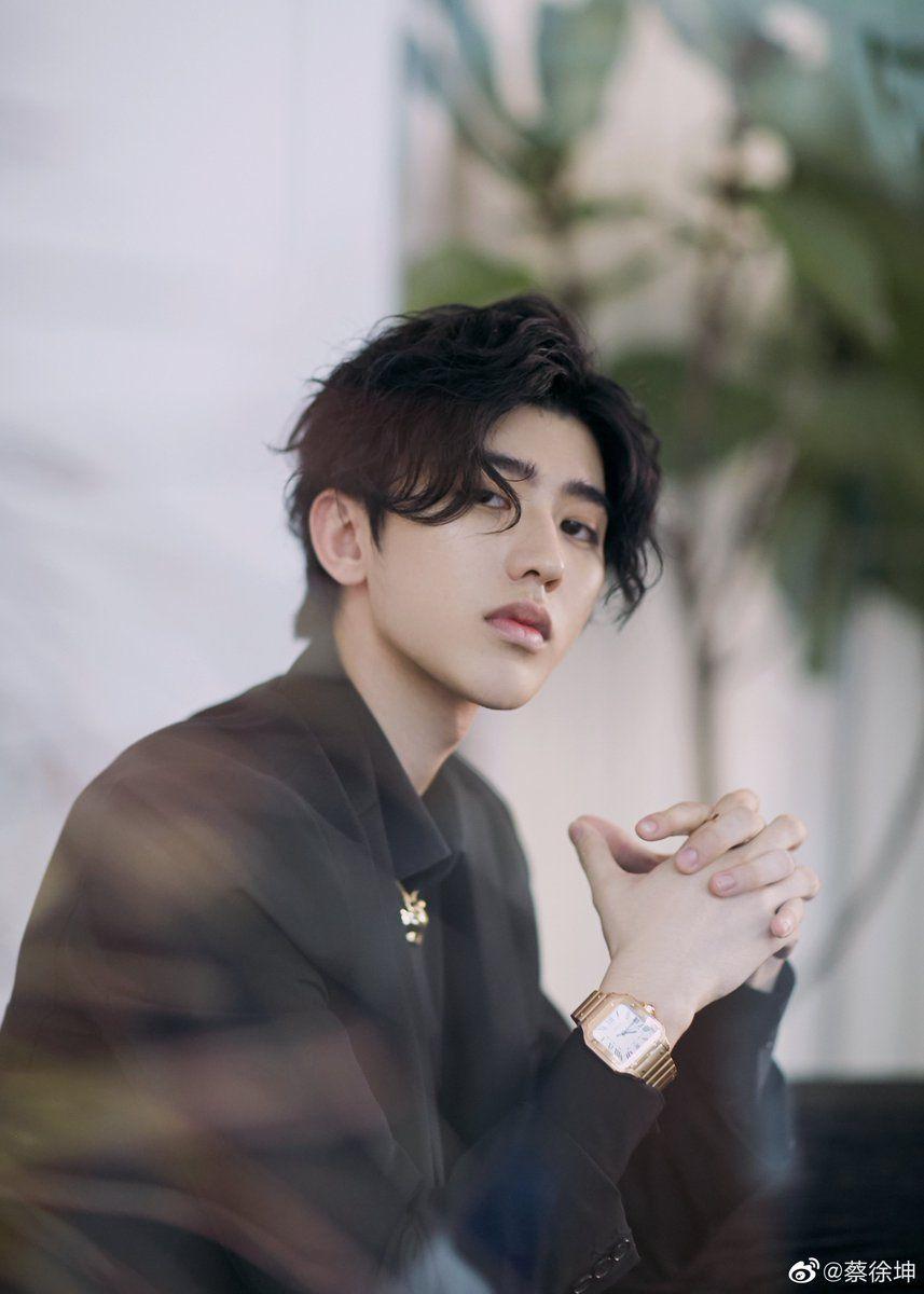 Cai Xukun Wallpapers - Top Free Cai Xukun Backgrounds - WallpaperAccess