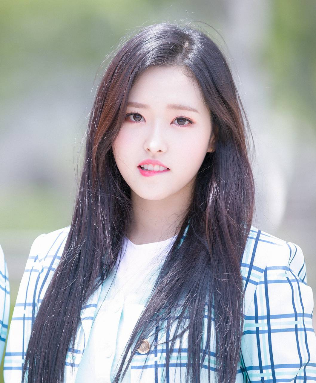 Olivia Hye Wallpapers - Top Free Olivia Hye Backgrounds - WallpaperAccess