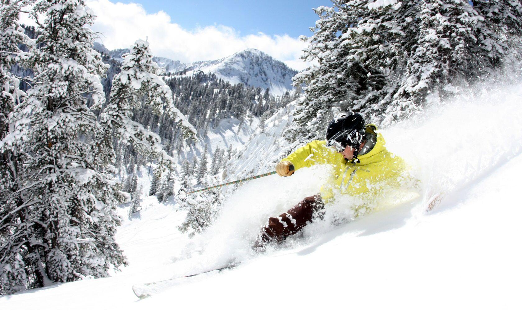 Skiing Wallpapers - Top Free Skiing Backgrounds - WallpaperAccess