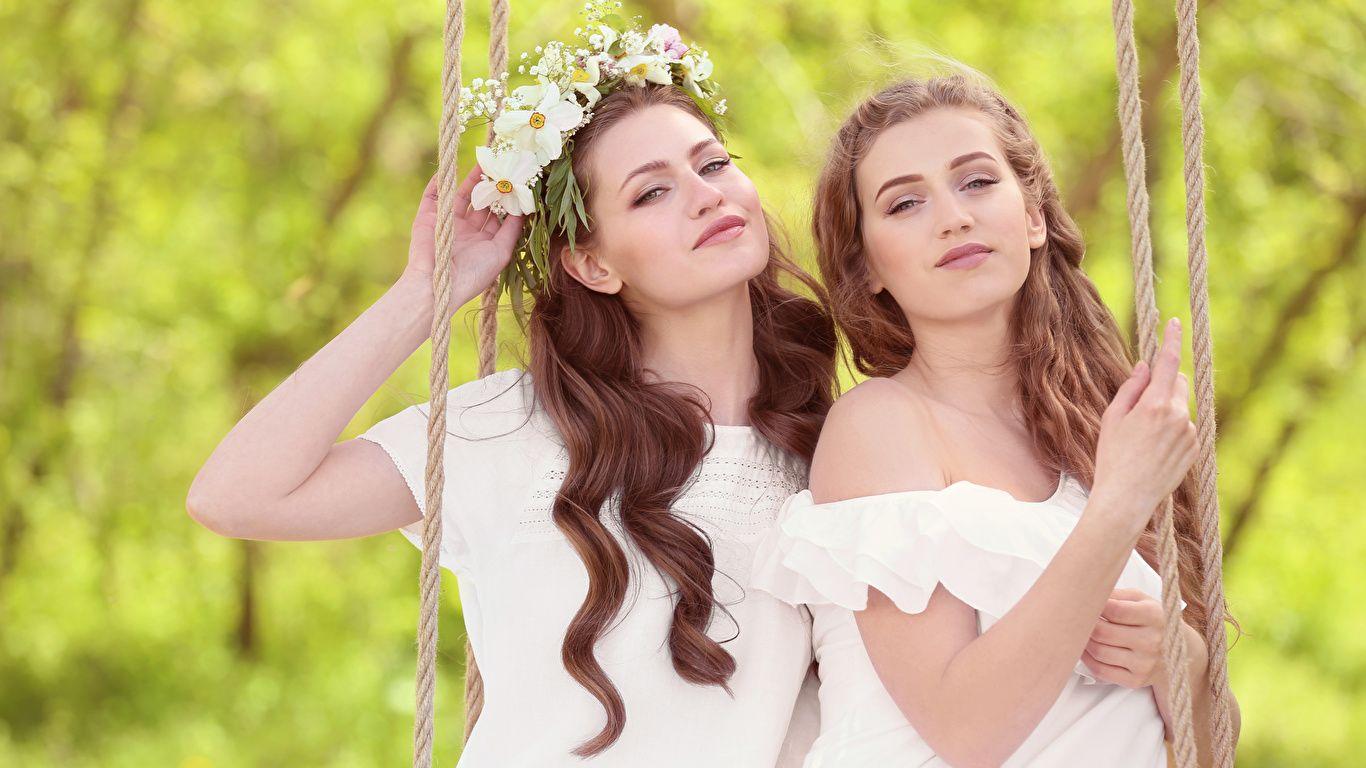 Two Girls Wallpapers - Top Free Two Girls Backgrounds - WallpaperAccess