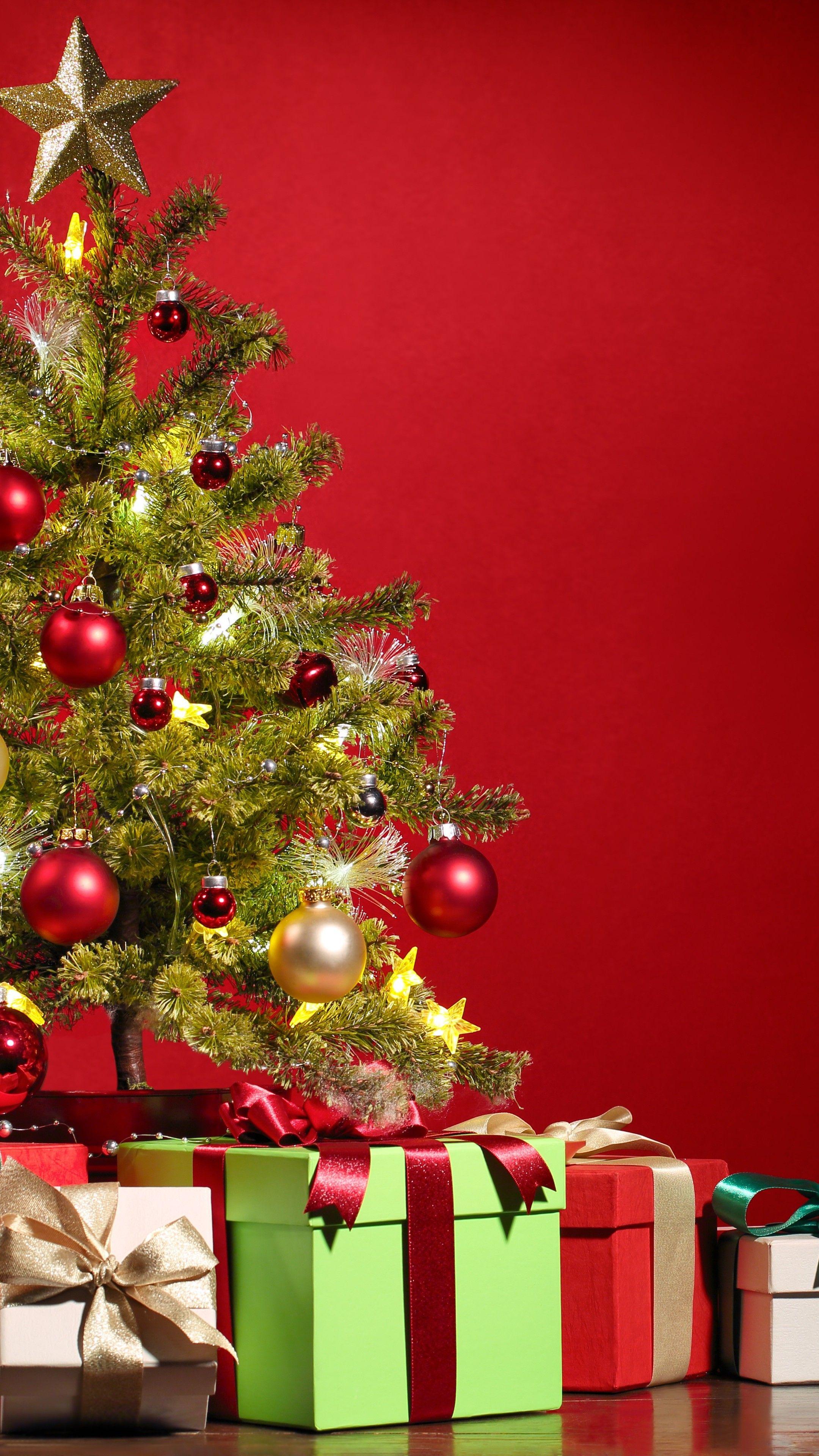 Christmas Tree Red Wallpapers - Top Free Christmas Tree Red Backgrounds ...