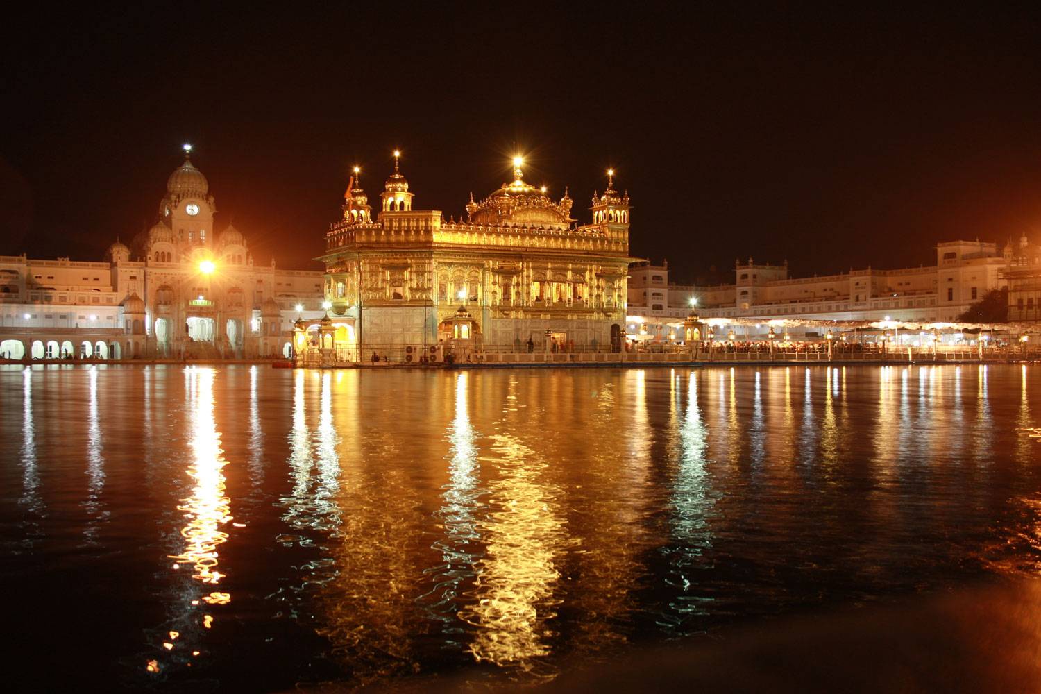 Golden Temple Night Wallpapers - Top Free Golden Temple Night ...
