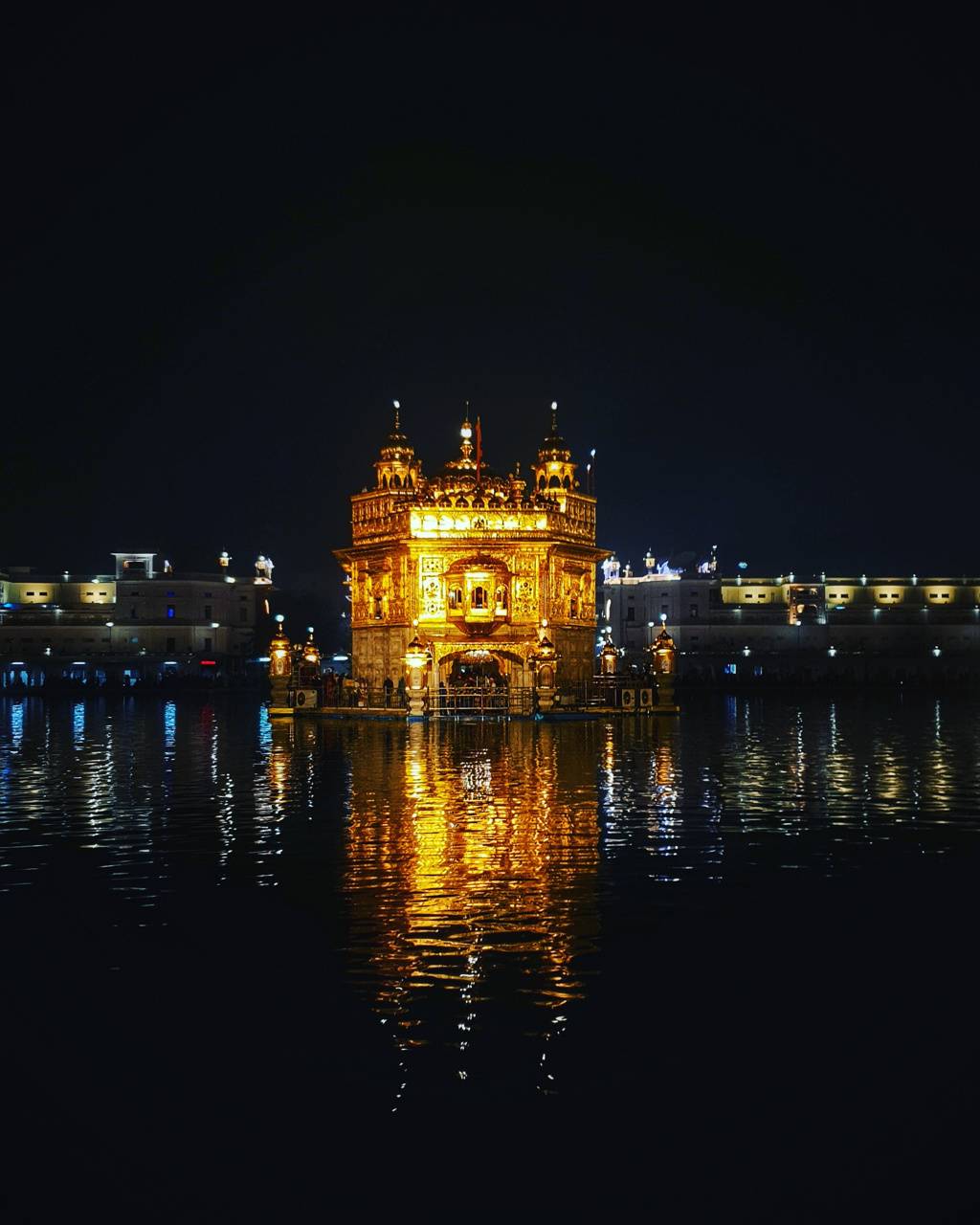 Golden Temple at Night Wallpapers - Top Free Golden Temple at Night ...