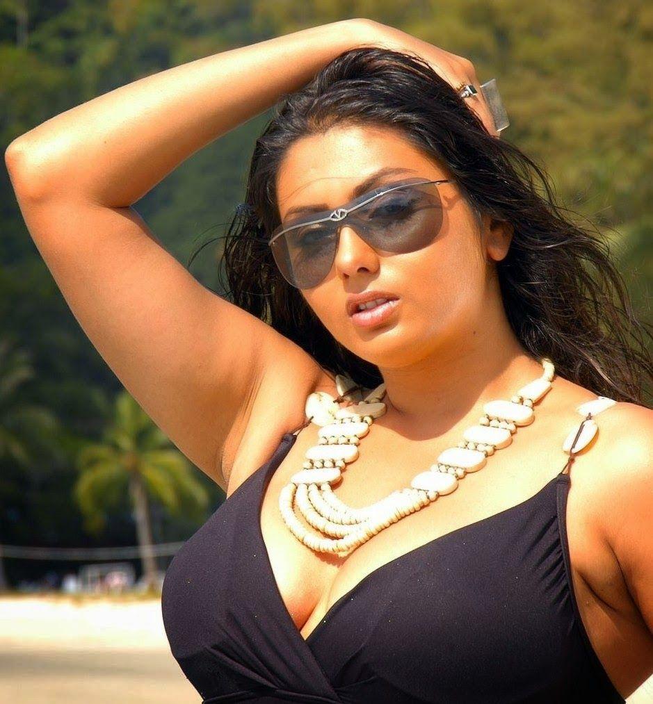 Namitha HD Wallpapers - Top Free Namitha HD Backgrounds - WallpaperAccess