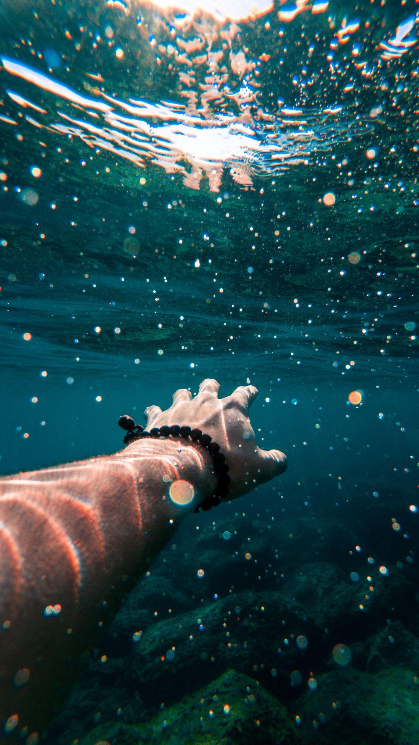 Swimming Underwater Wallpapers - Top Free Swimming Underwater ...