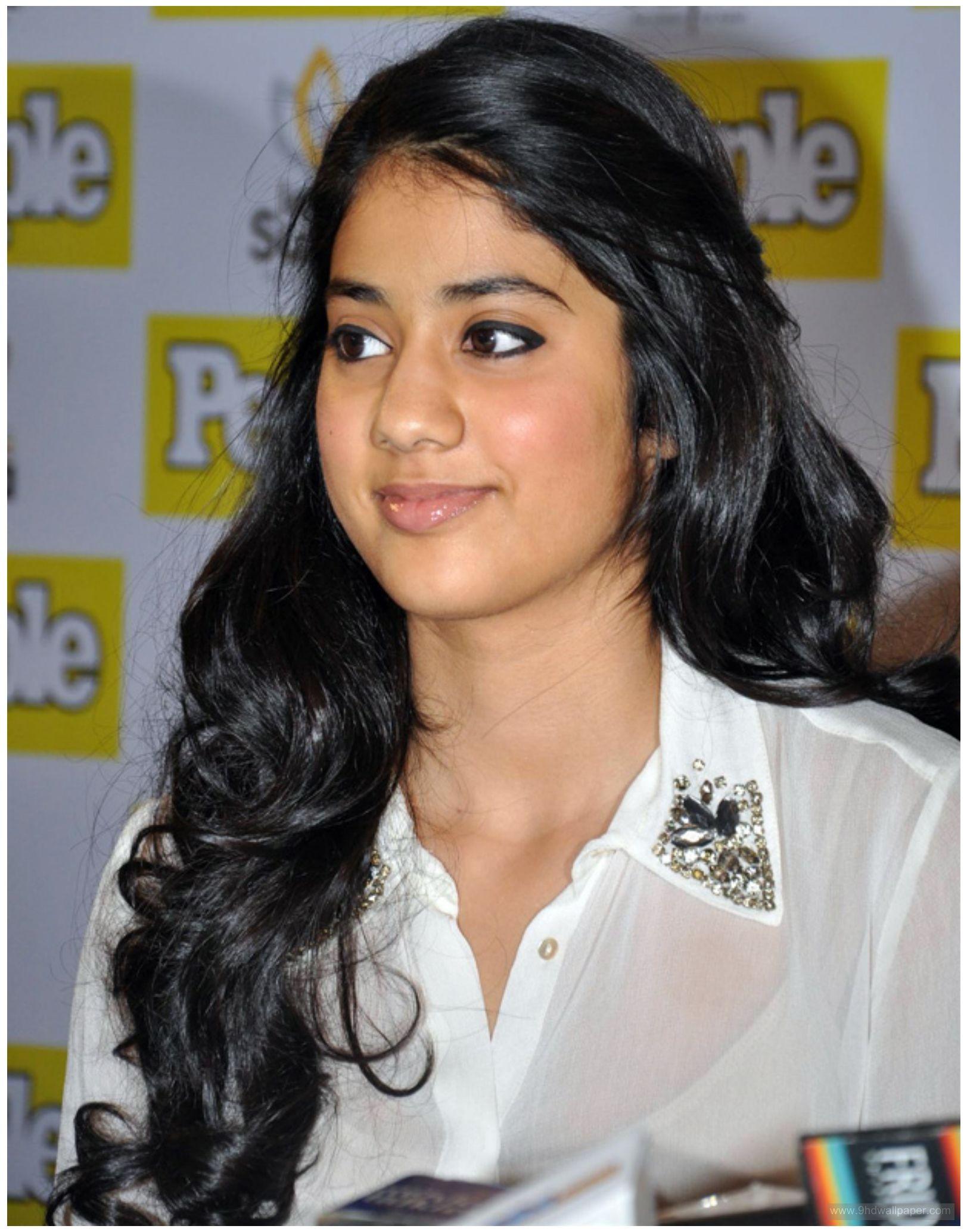 Jhanvi Kapoor Wallpapers - Top Free Jhanvi Kapoor Backgrounds ...